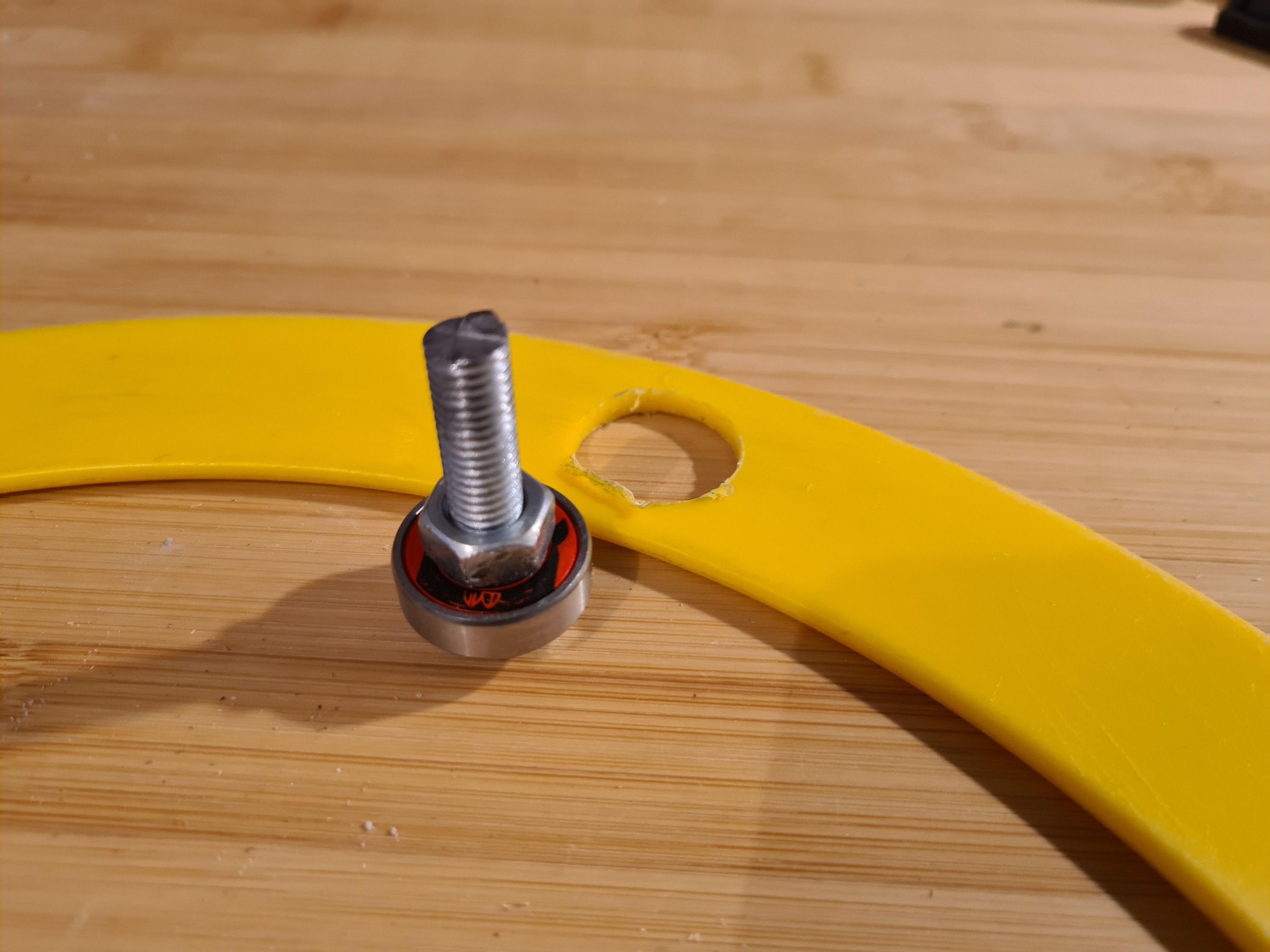 D4E1 Juggle Ring Stick : 7 Steps - Instructables