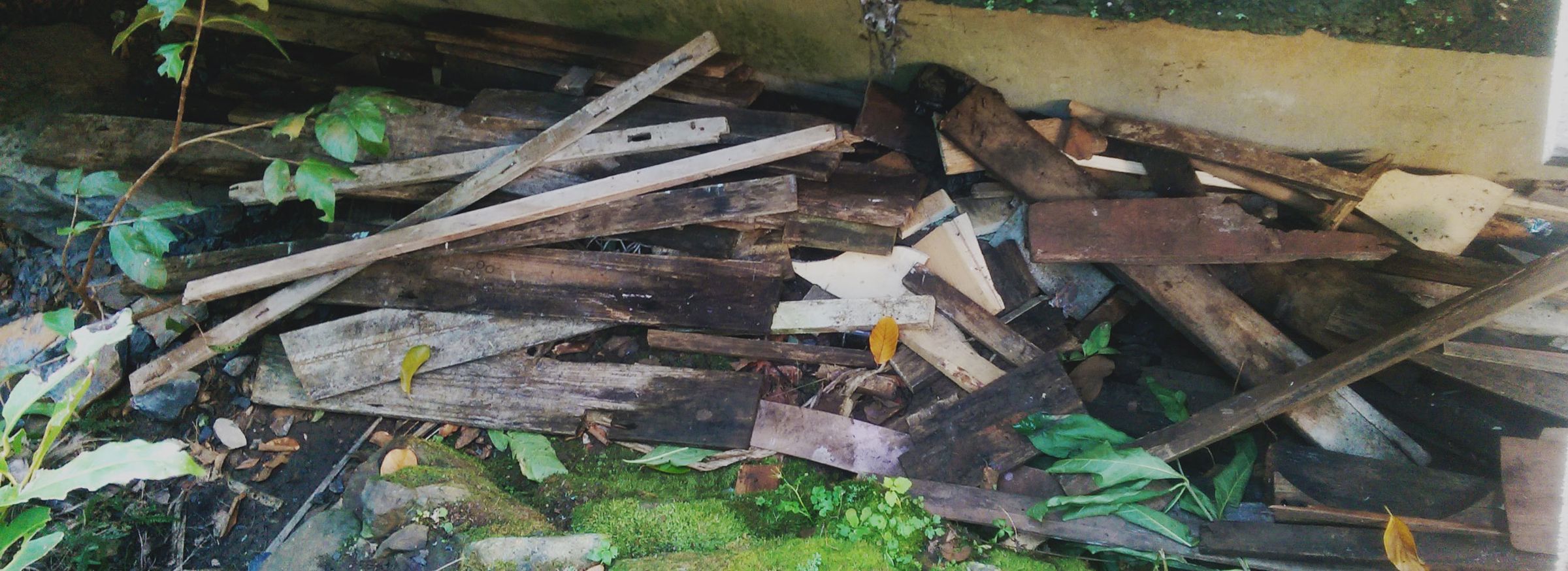 Ramp/Platform to Roll Wheel Barrow : 4 Steps - Instructables