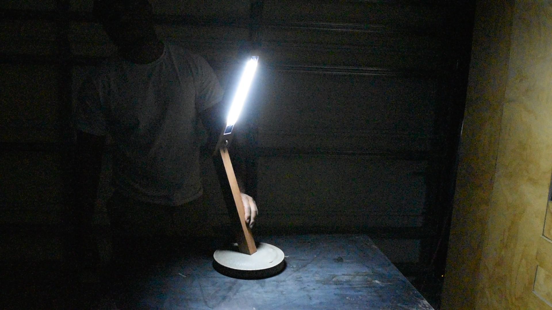 LED Concrete Desk Lamp : 8 Steps (with Pictures) - Instructables