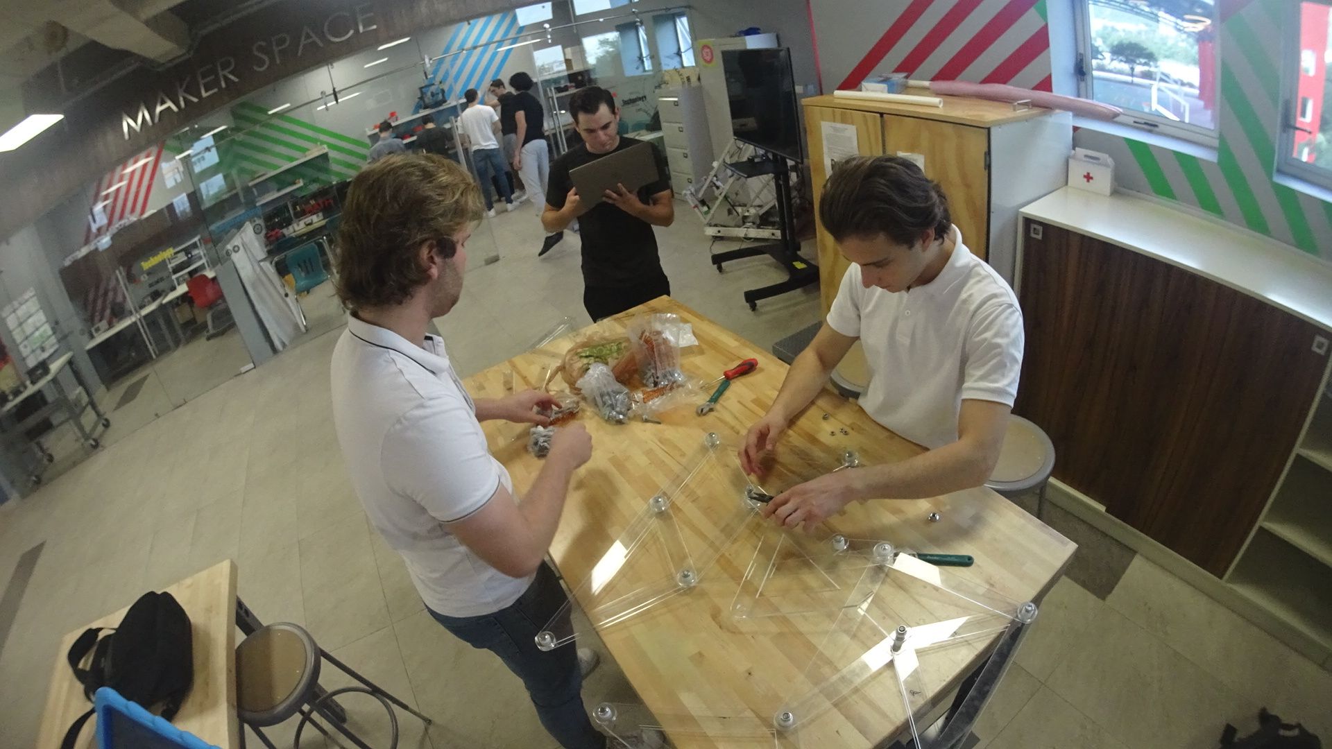 How to Build a Strandbeest Leg : 7 Steps (with Pictures) - Instructables