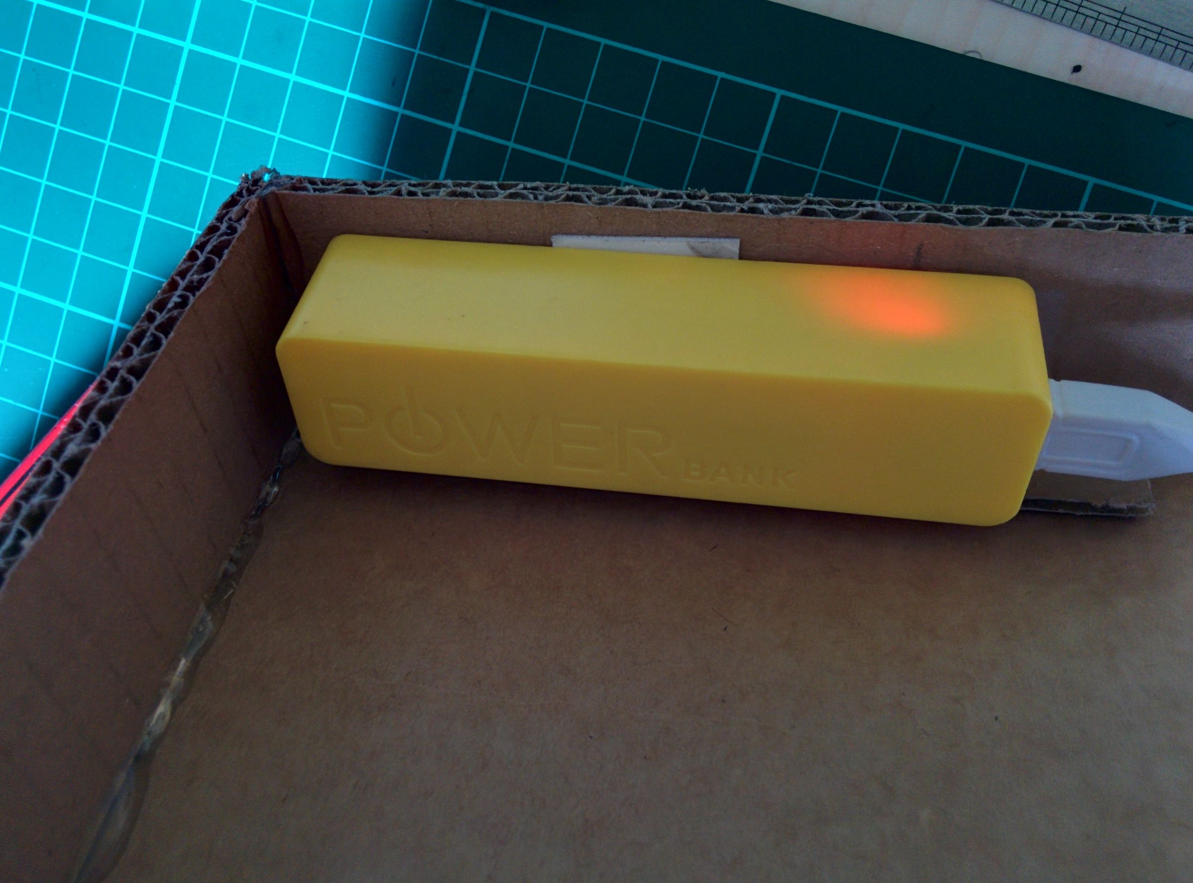 CARDBOARD SOLAR LAMP : 8 Steps (with Pictures) - Instructables