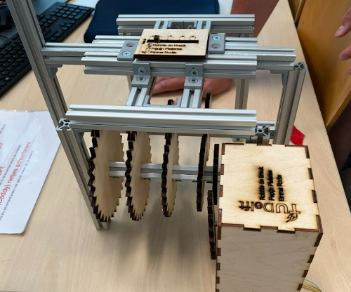DEF Schakeldoos - Groep 26 : 6 Steps - Instructables