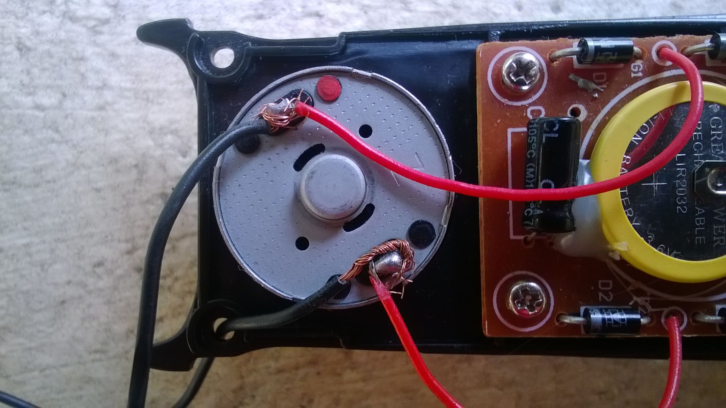Dynamo Powered LED Without Making a Circuit : 4 Steps - Instructables
