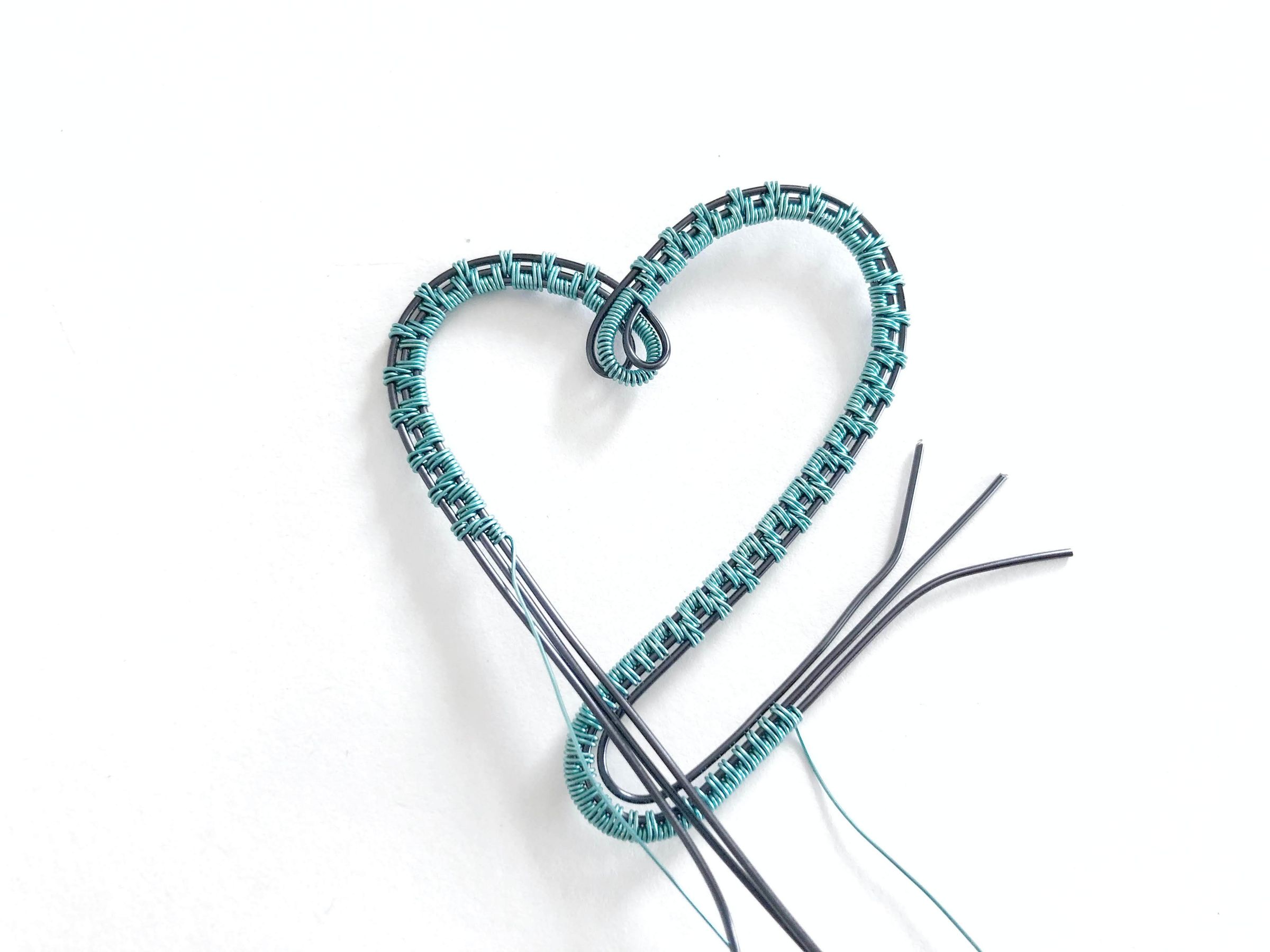 Woven Wire Hearts : 17 Steps (with Pictures) - Instructables