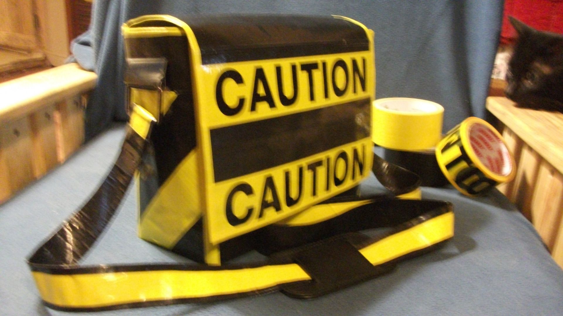 Fun Duct Tape Shoulder Bag : 8 Steps (with Pictures) - Instructables