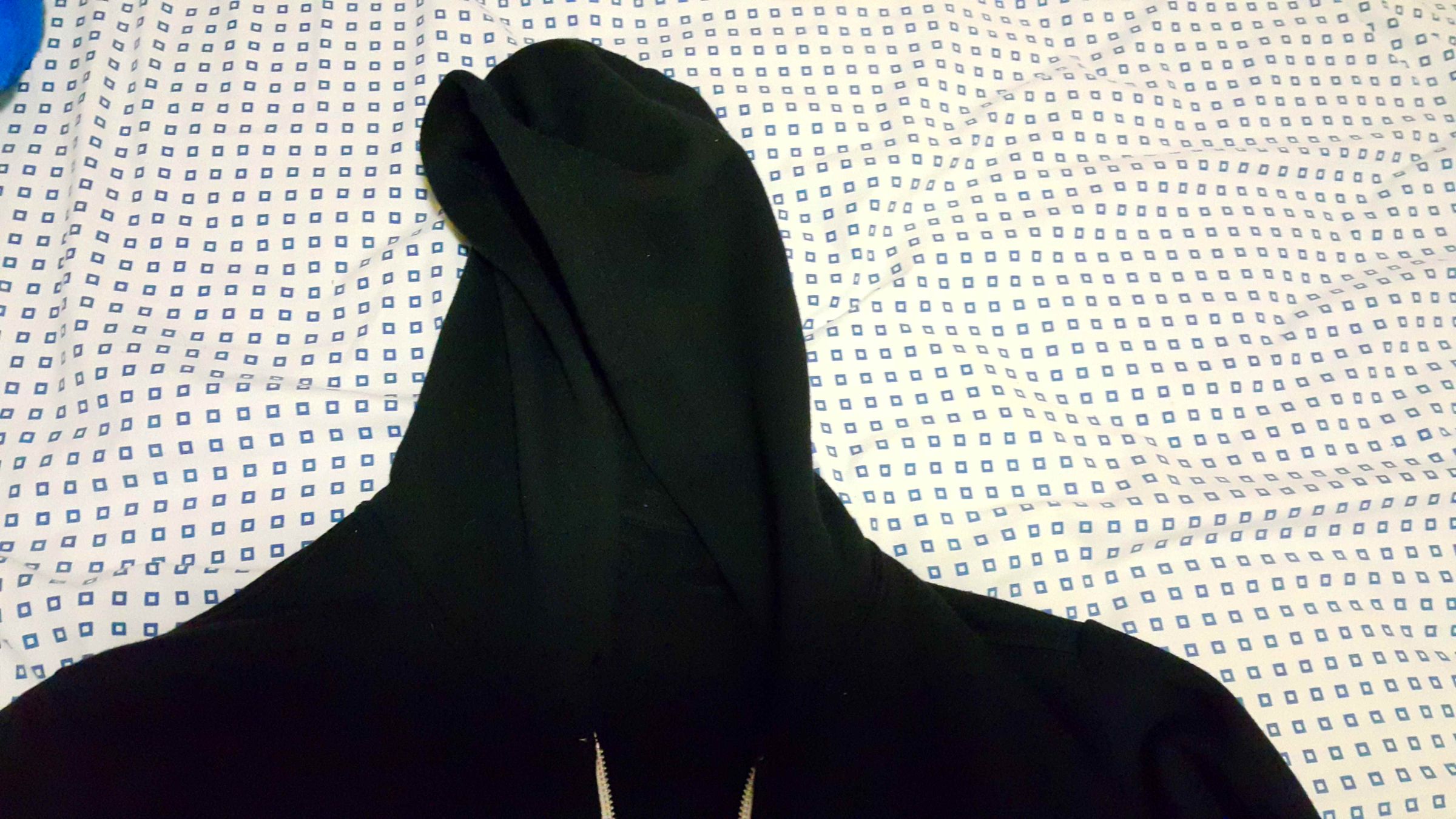 Fishing a Drawstring Back Into a Hoodie. : 4 Steps (with Pictures ...