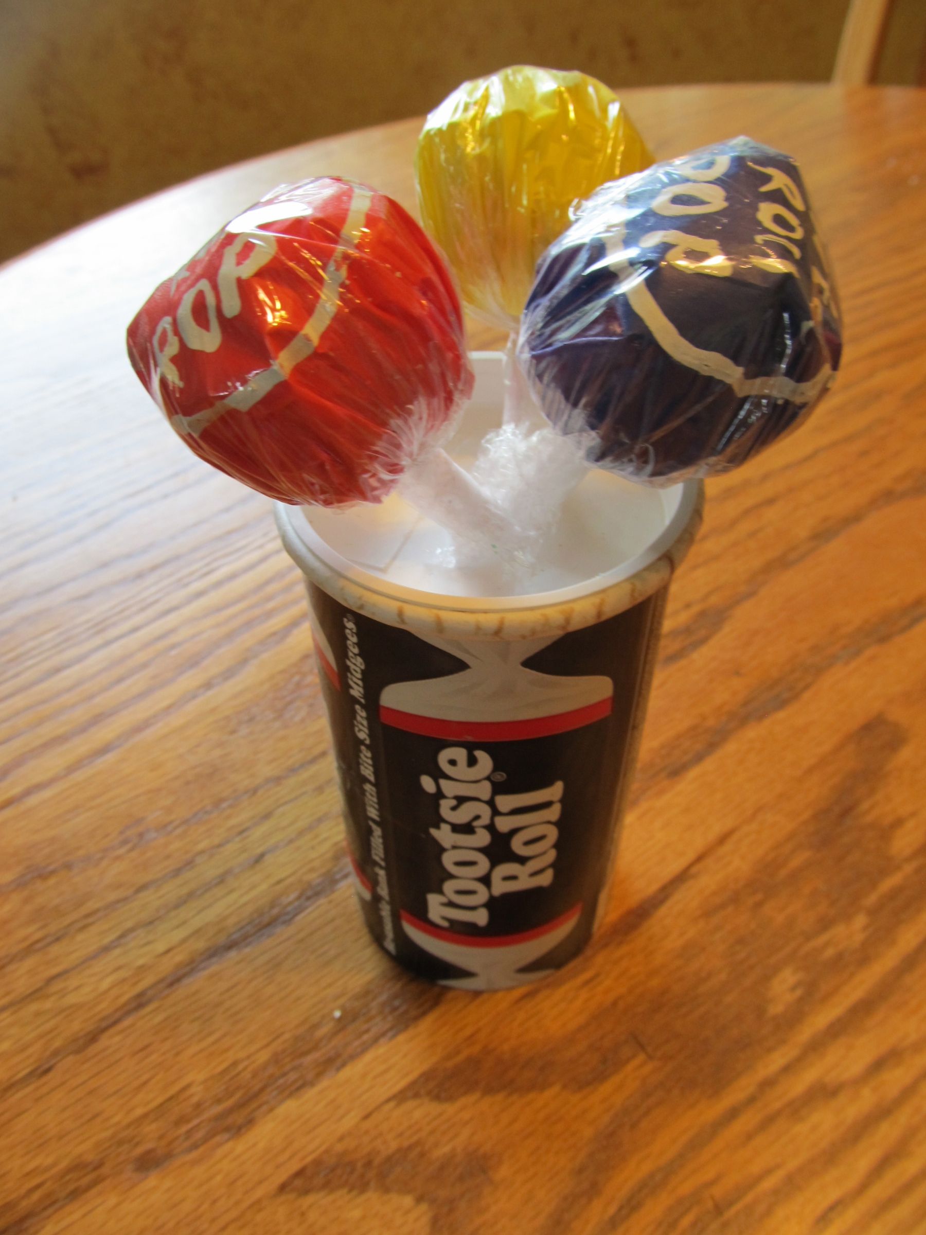 Tootsie Roll Cake Pops! : 4 Steps (with Pictures) - Instructables