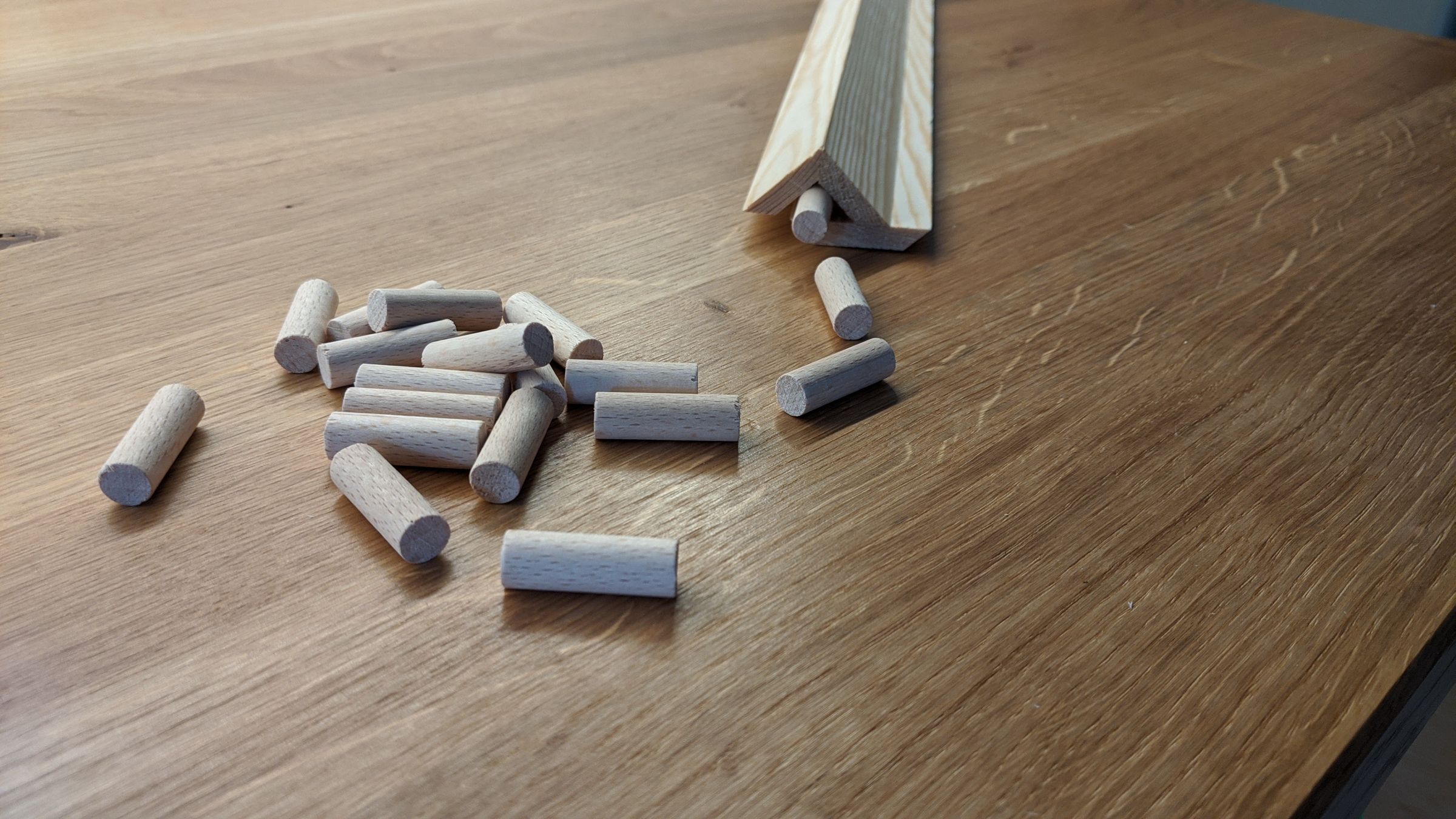 Easy Office Note Rail From Wood : 4 Steps (with Pictures) - Instructables