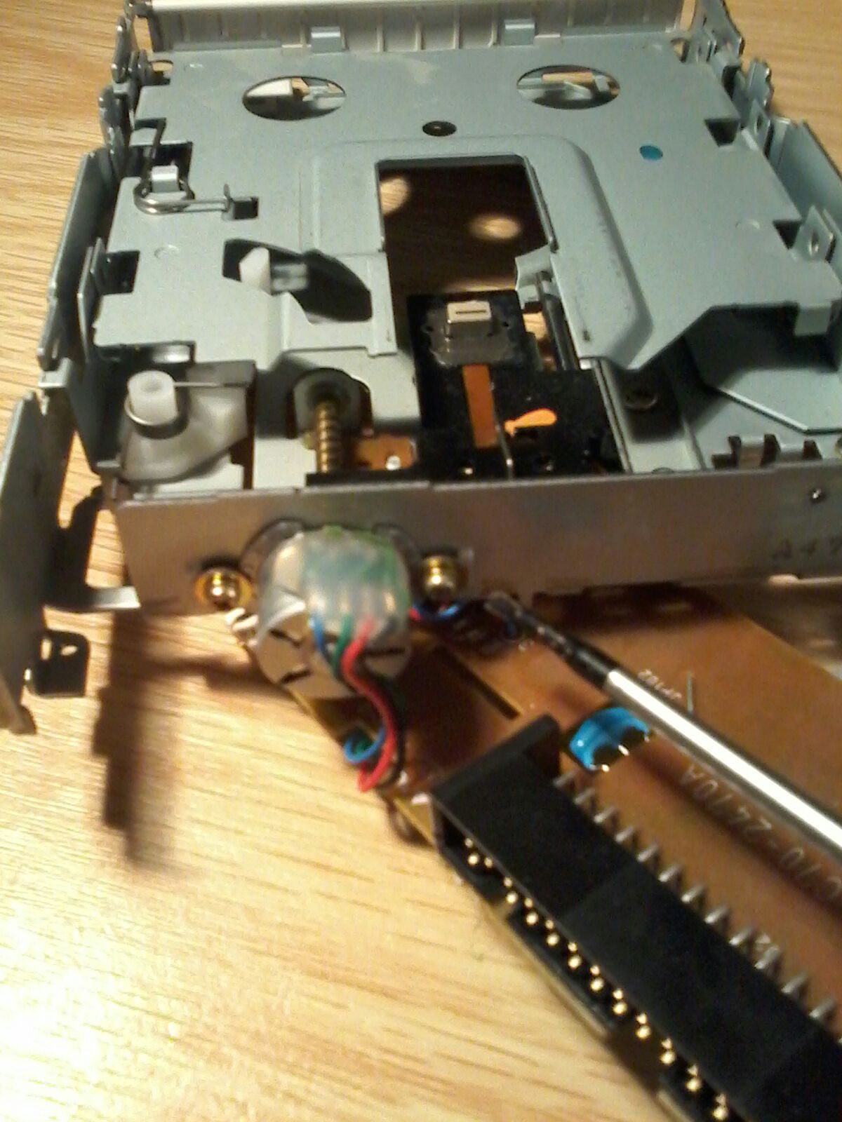 Taking Apart a Floppy Disk Drive : 16 Steps (with Pictures) - Instructables