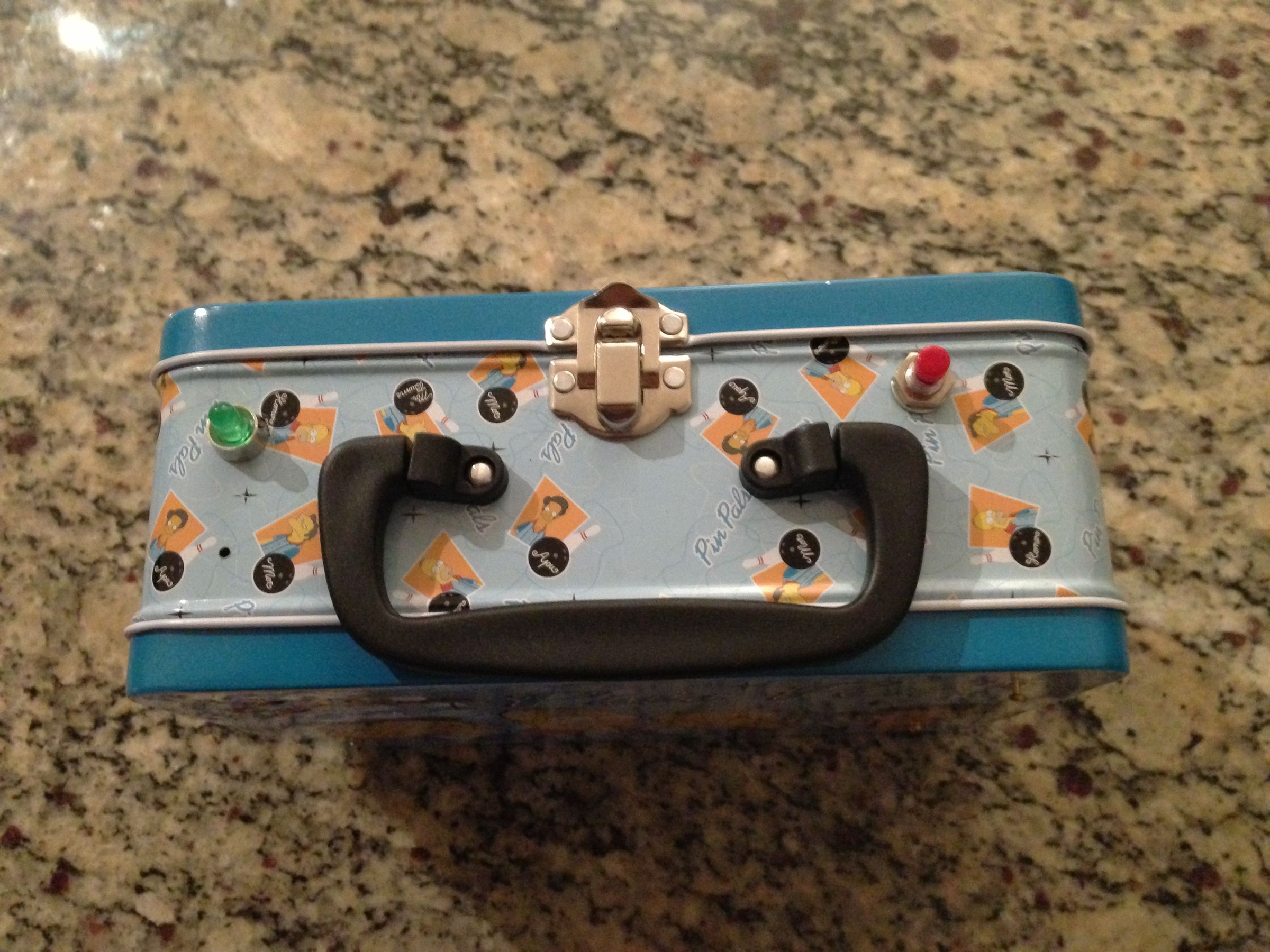 Lunch Box That Plays Excerpts From "The Simpsons" - Instructables