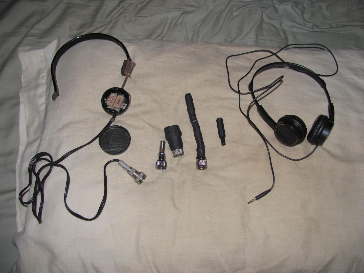 CDV-700 Headphone Repair and Adapters - Instructables