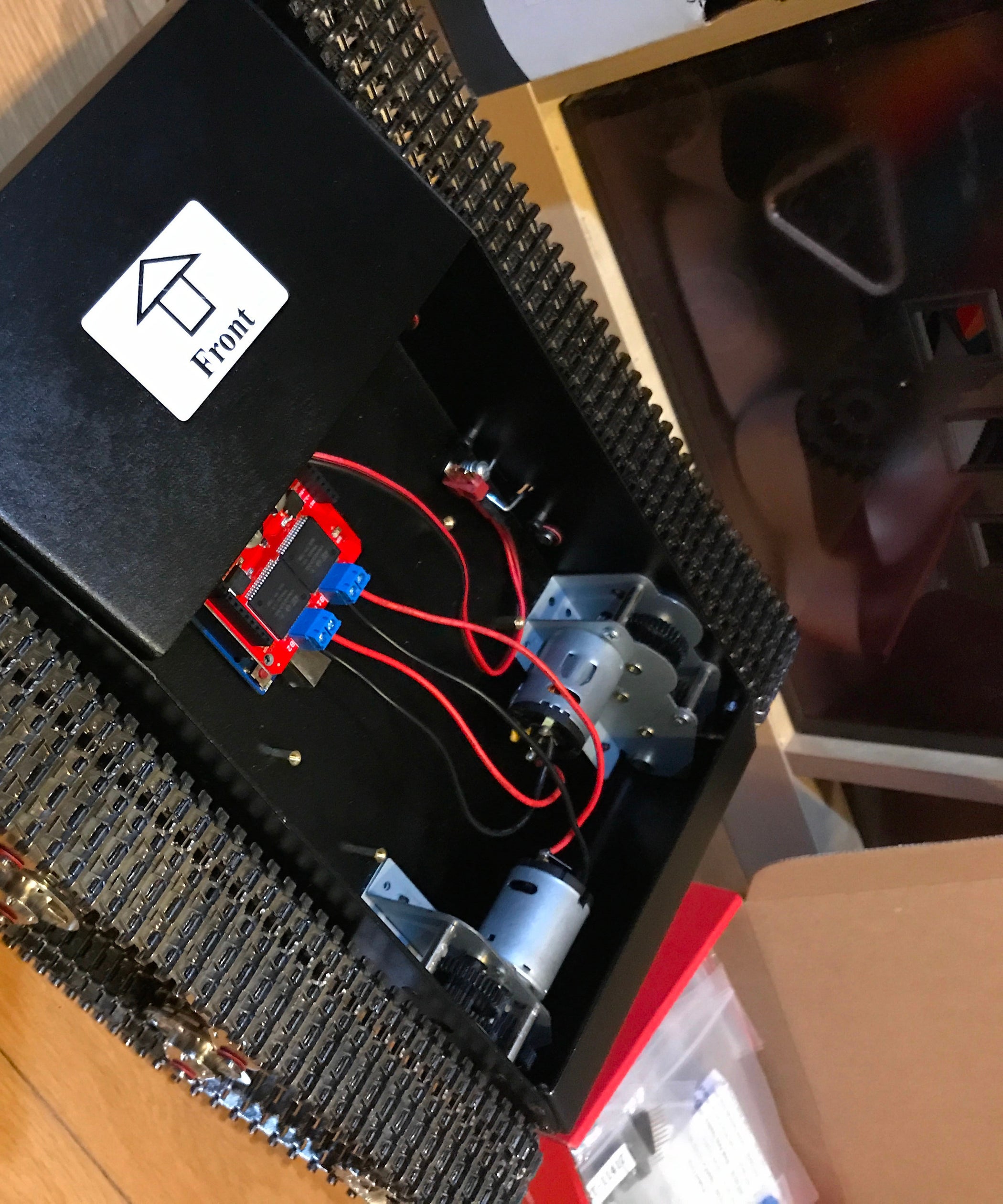 Remote Controlled Arduino Tank 9 Steps Instructables