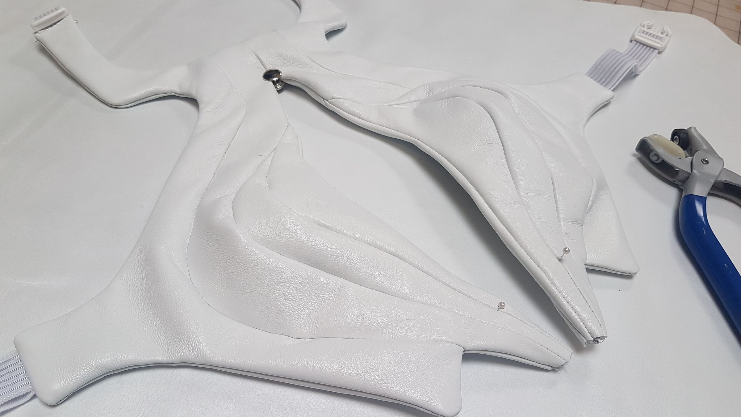 HOW TO MAKE YOUR OWN ROBOTIC COCKTAIL DRESS : 10 Steps (with Pictures ...