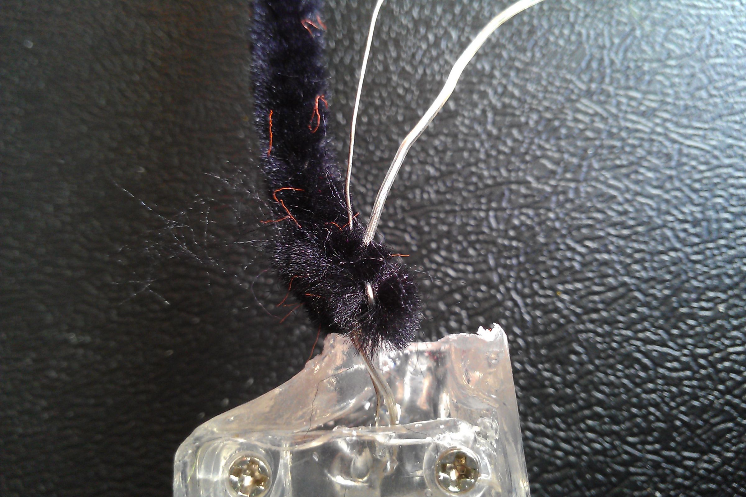 Halloween Light-Up Pipe Cleaner Necklace : 5 Steps - Instructables