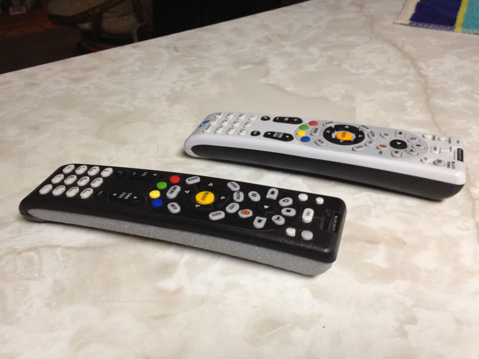 Black DirecTV Remote W/ Textured Hand Grip - Instructables