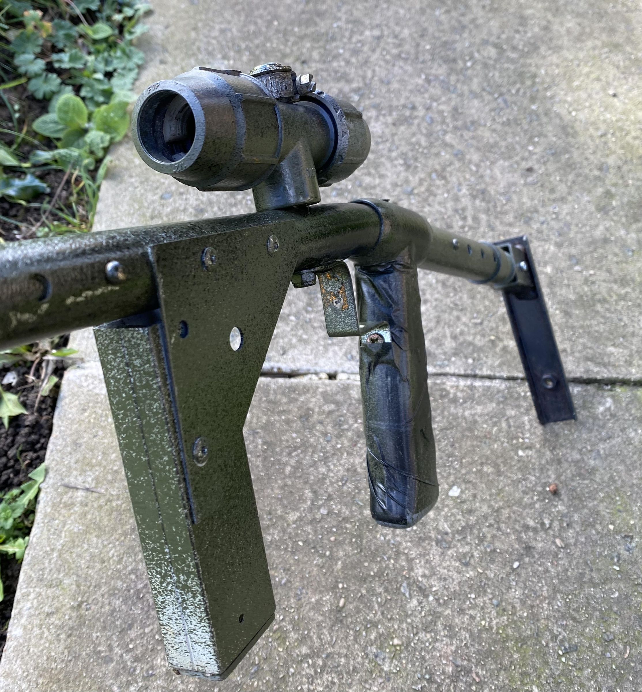 Prop Zombie Gun From Crutch : 7 Steps - Instructables