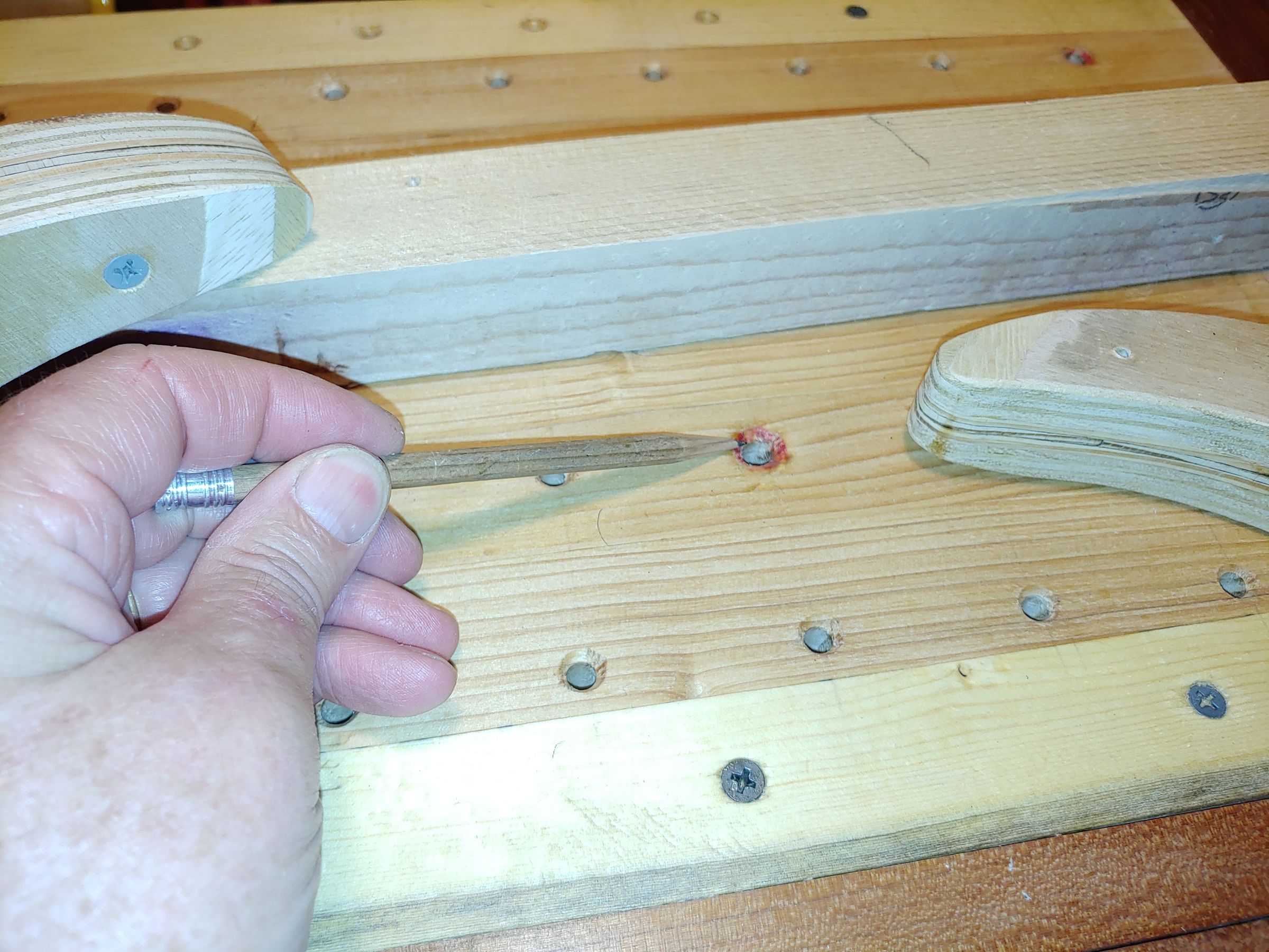 Mini-Work Bench : 10 Steps - Instructables
