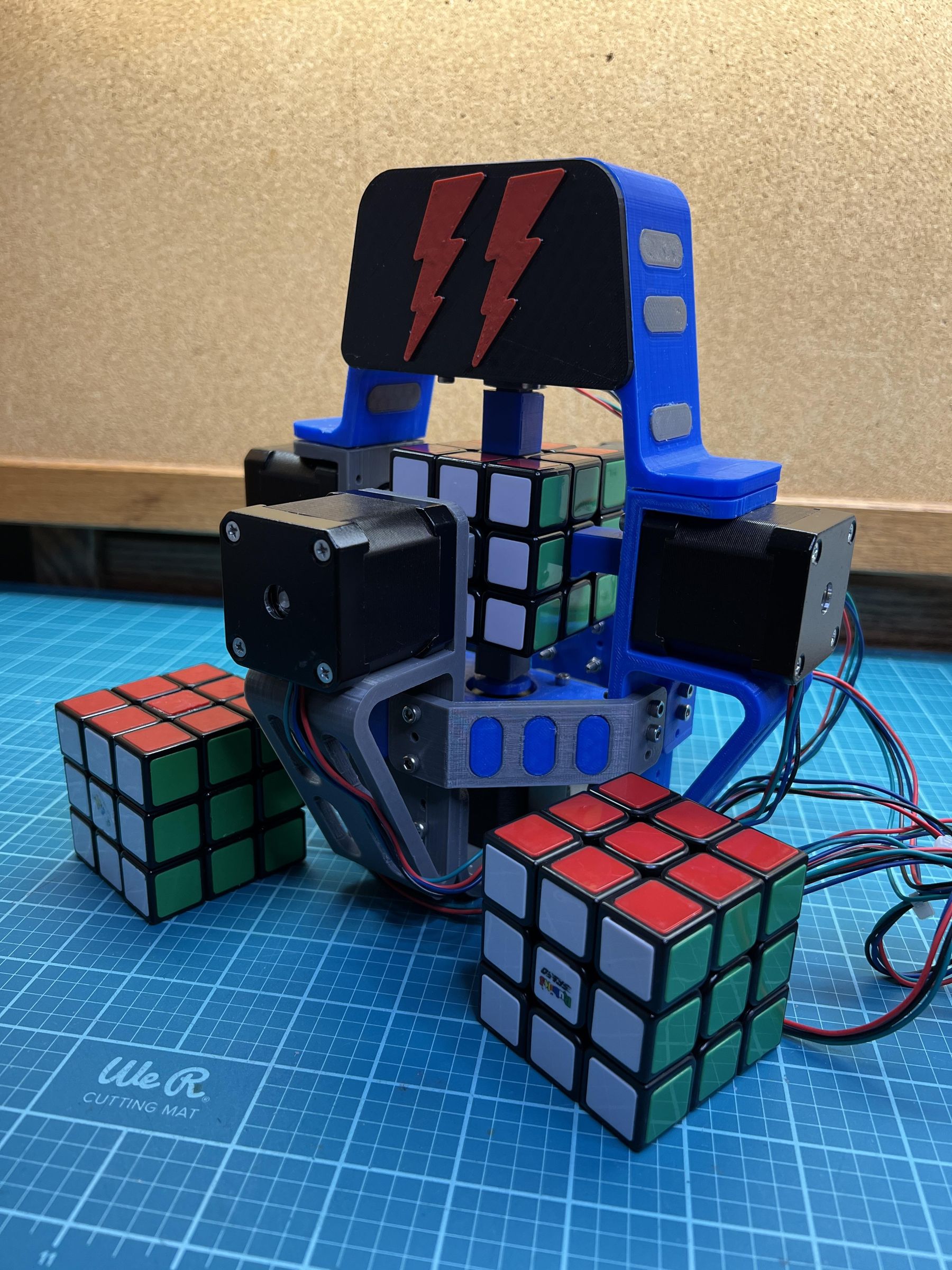 Rubik's Cube Solver : 9 Steps (with Pictures) - Instructables
