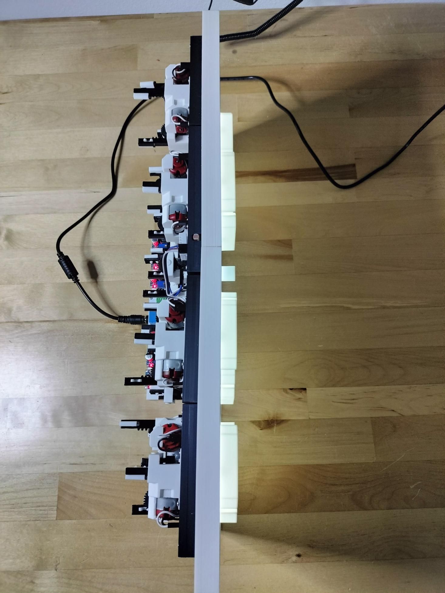 Kinetic Display : 16 Steps - Instructables