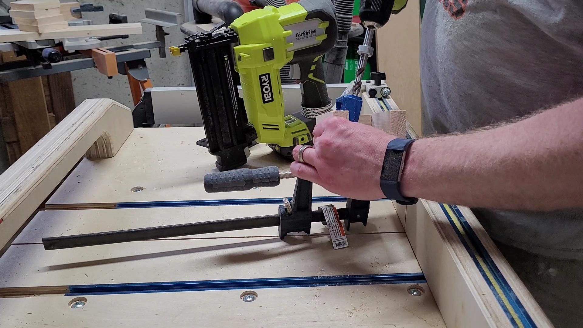 Easy Heavy Duty Crosscut Sled : 11 Steps (with Pictures) - Instructables