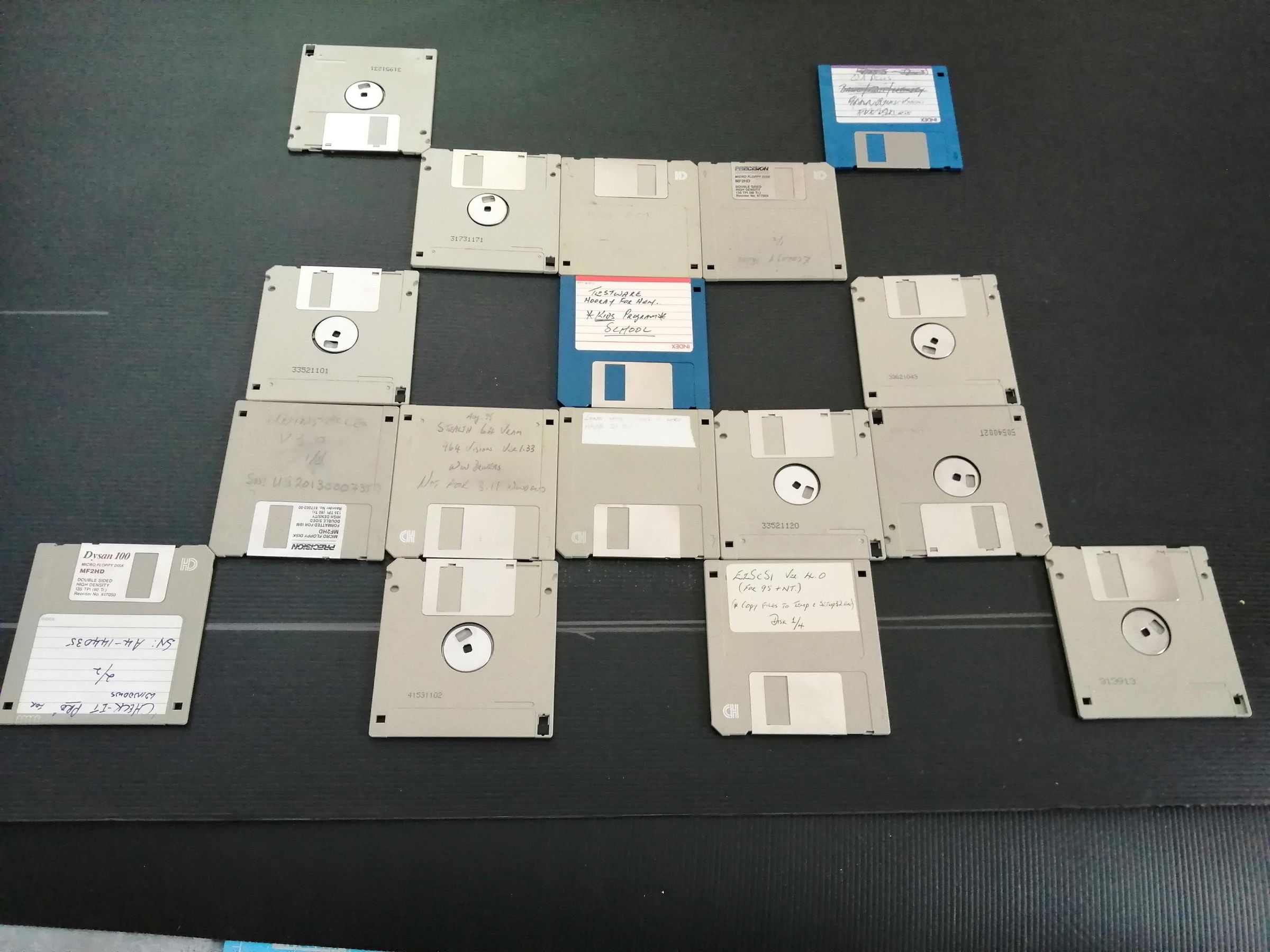 Floppy Disc Space Invader Wall Deco : 5 Steps (with Pictures ...