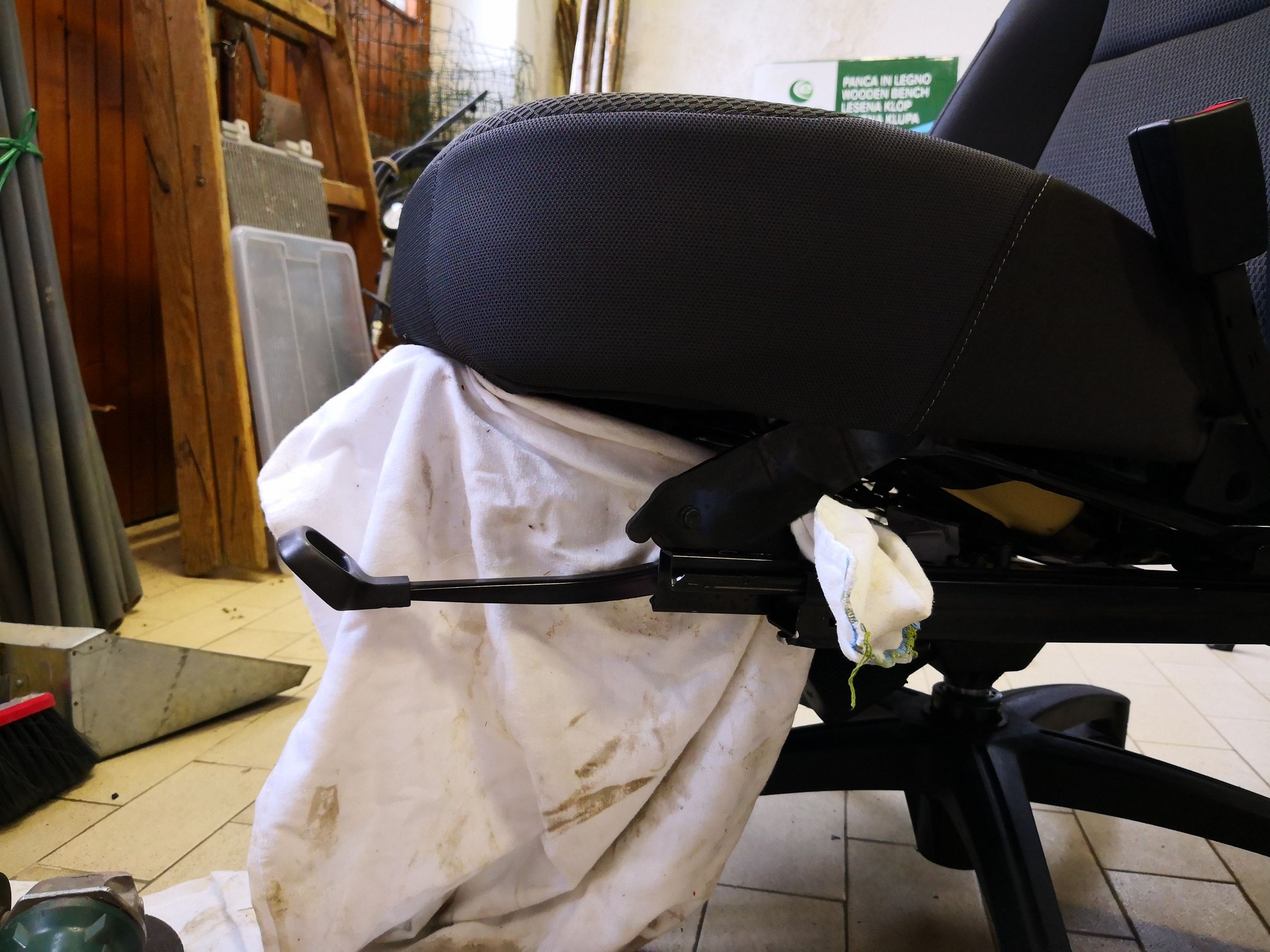 Convert a Car Seat Into the Coolest Office Chair Ever : 10 Steps (with ...