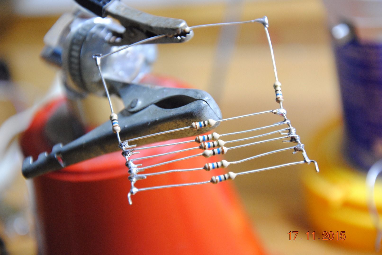 5 Things You Can Make With Spare Resistors! : 12 Steps - Instructables