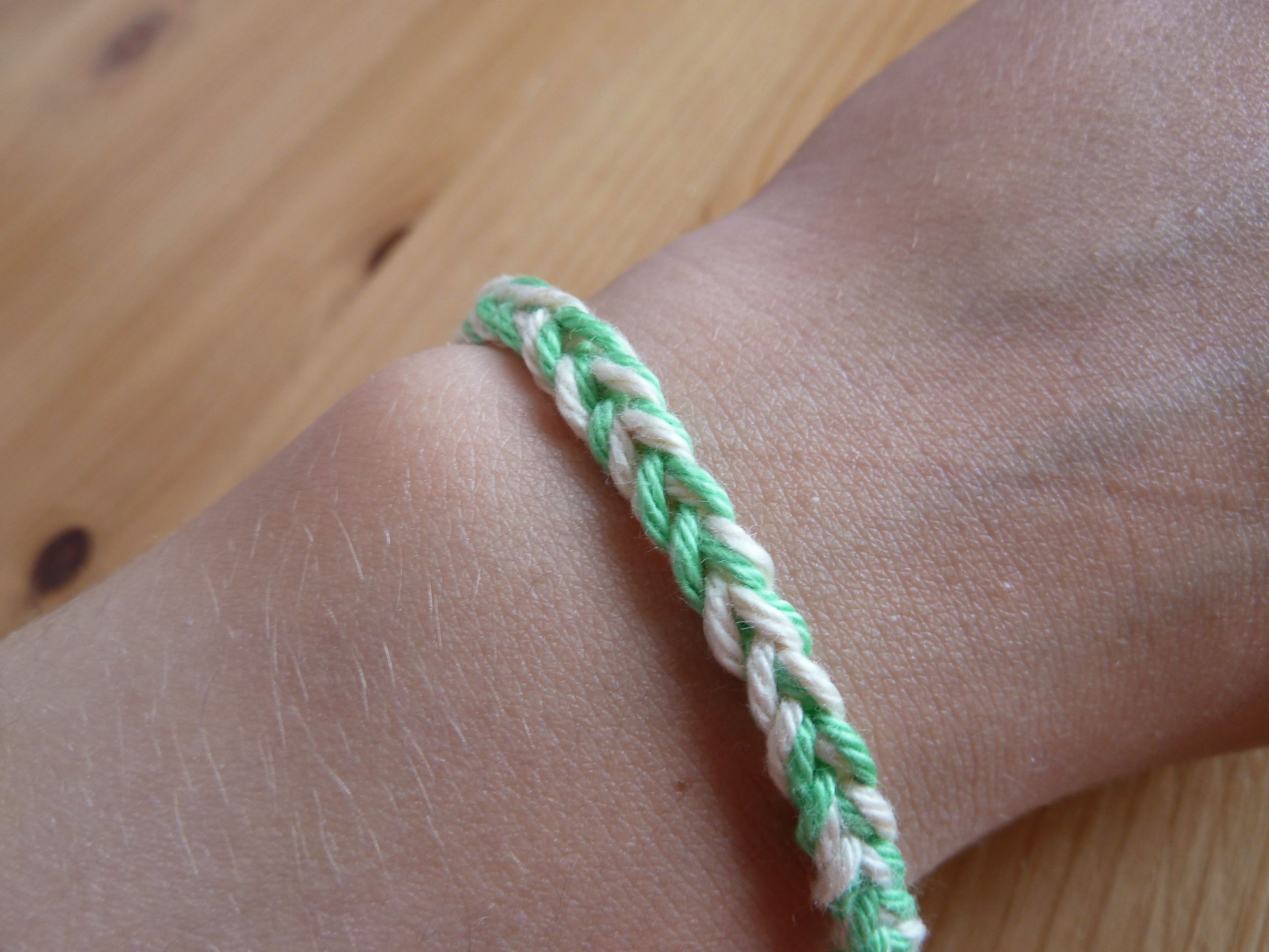 Crochet Bracelets : 17 Steps (with Pictures) - Instructables