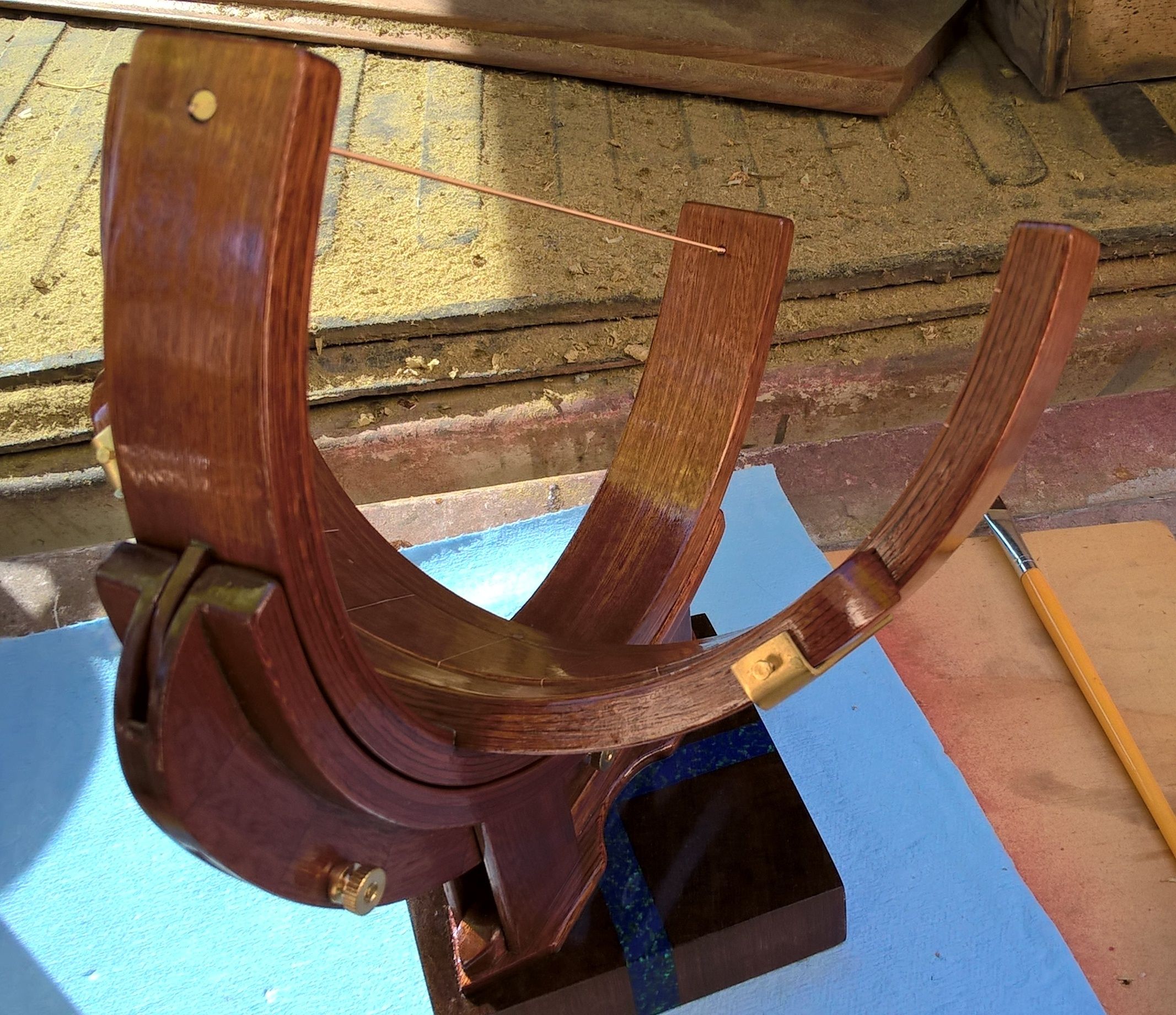 The Equatorial Sundial : 8 Steps (with Pictures) - Instructables