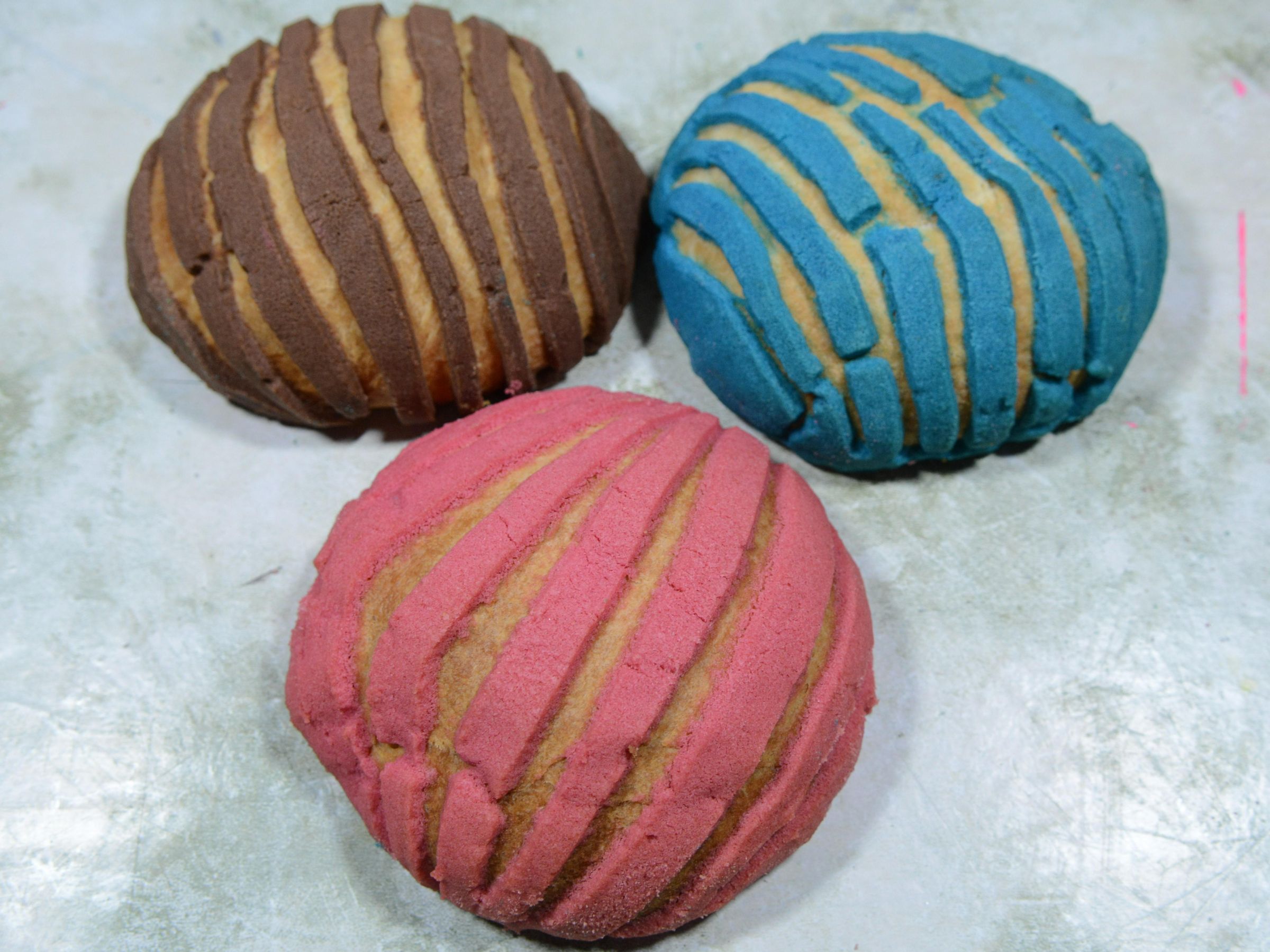 Conchas- Mexican Sweet Bread : 7 Steps (with Pictures) - Instructables