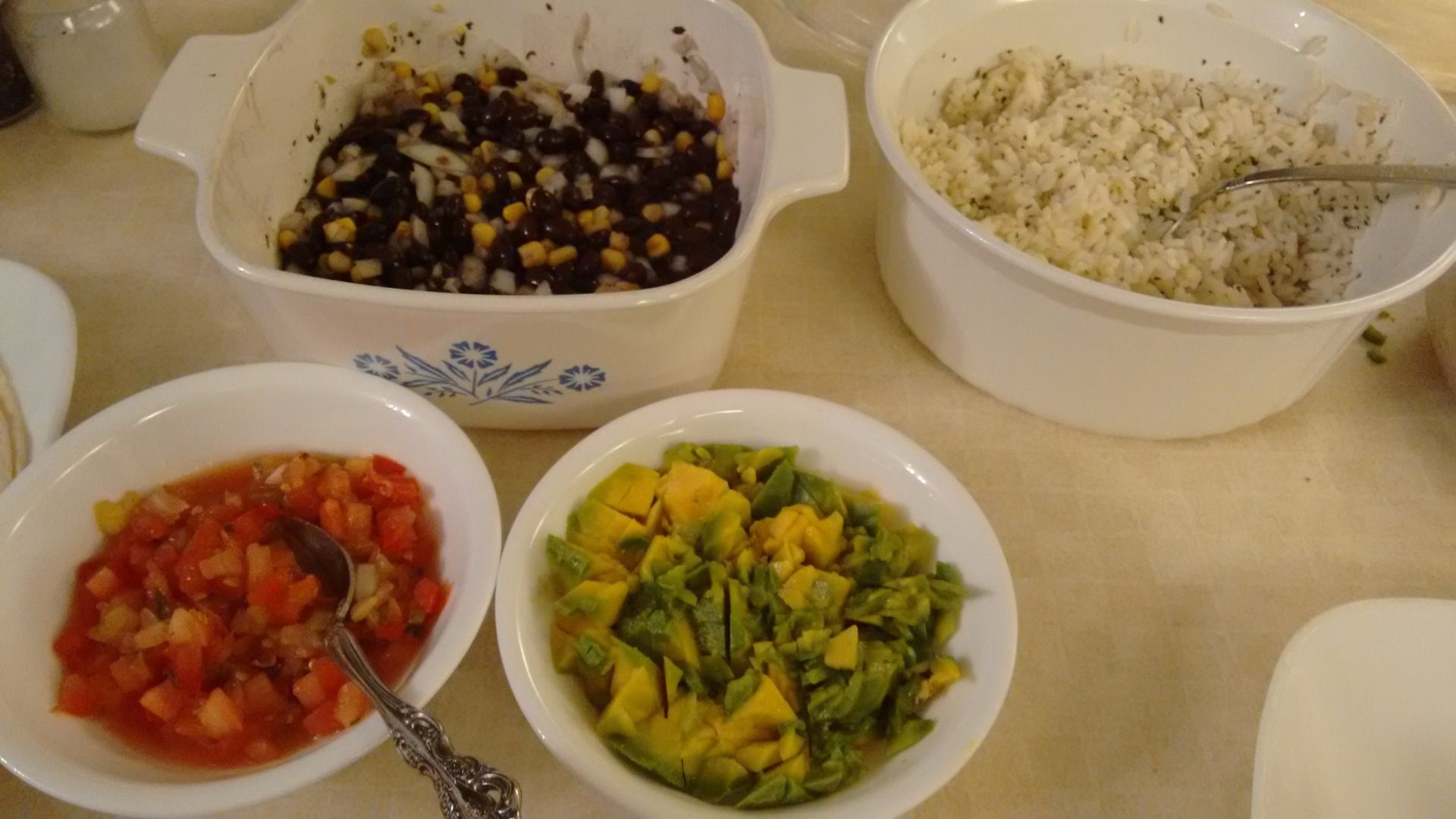 Cilantro Rice Burrito Buffet: DIY Chipotle's : 7 Steps (with Pictures ...