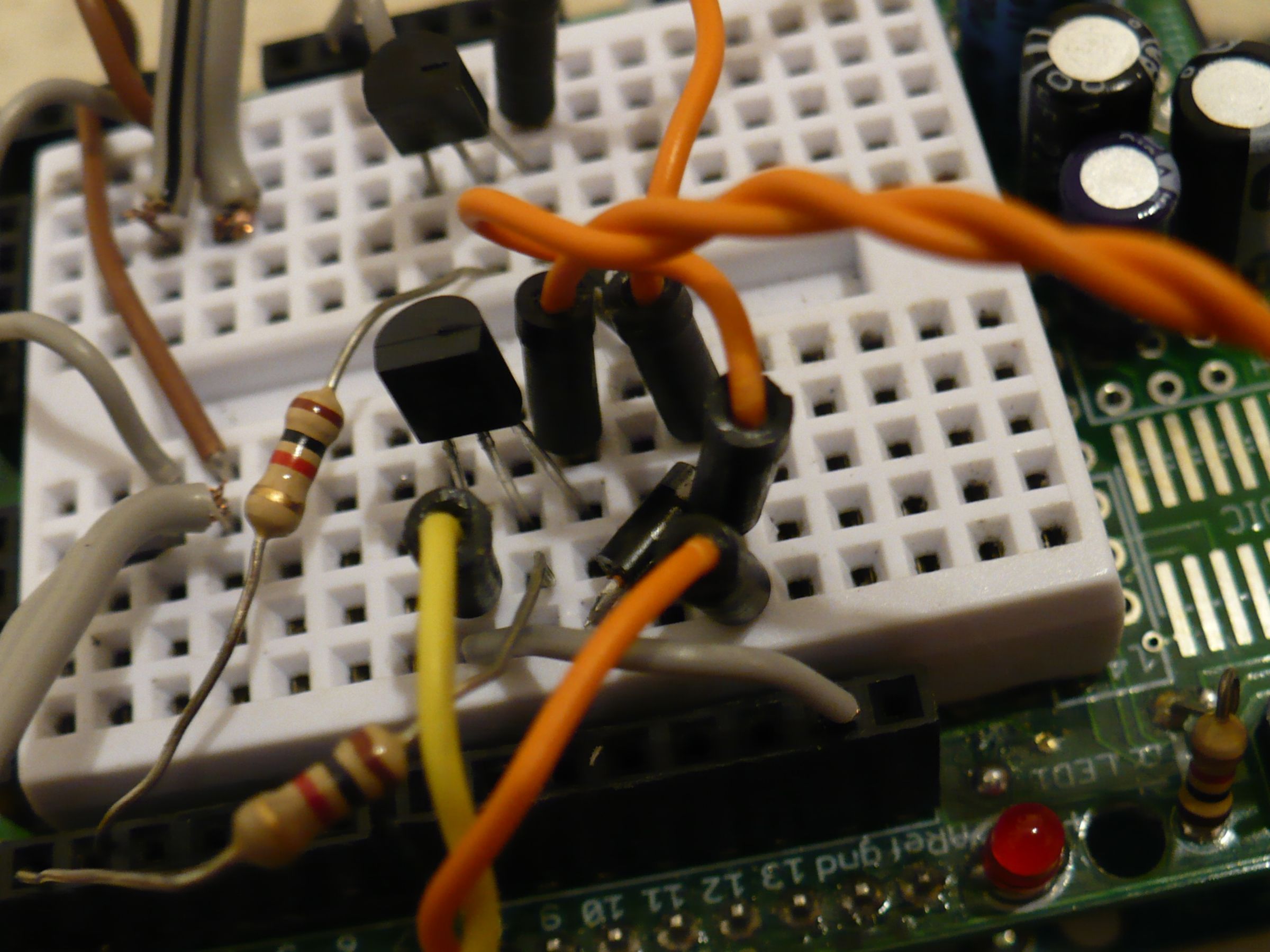 (w/ Video) Basic Arduino Robot, Light Seeker! : 8 Steps (with Pictures ...