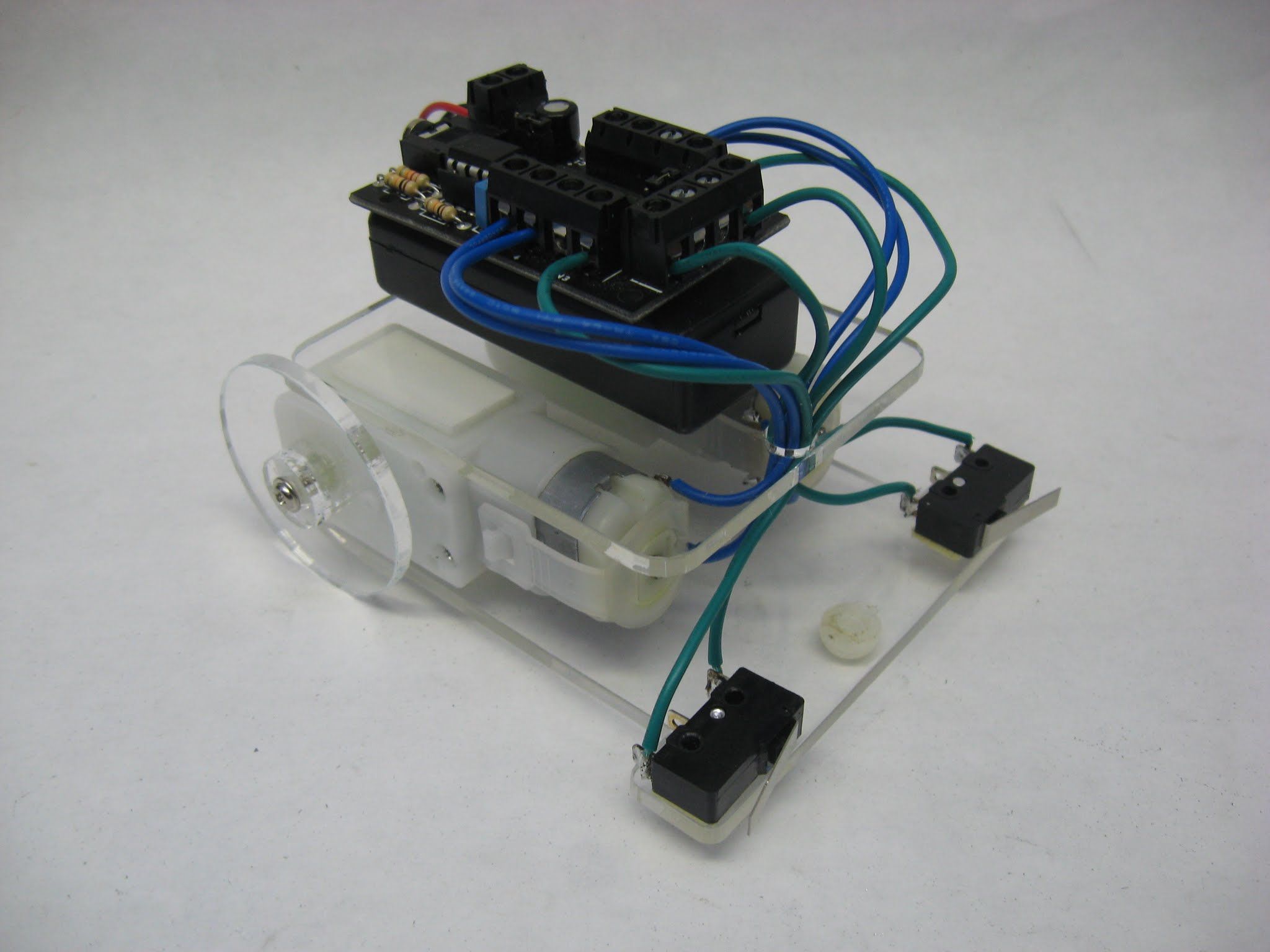 Picaxe MakerFaire Special Robot : 14 Steps (with Pictures) - Instructables