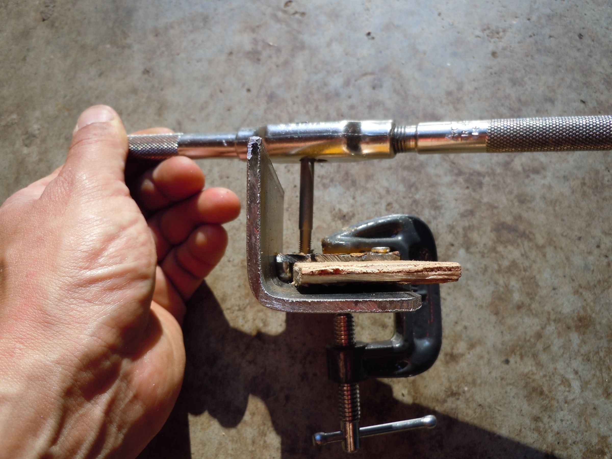 Tap Jig (very Quick and Very Dirty) : 4 Steps - Instructables