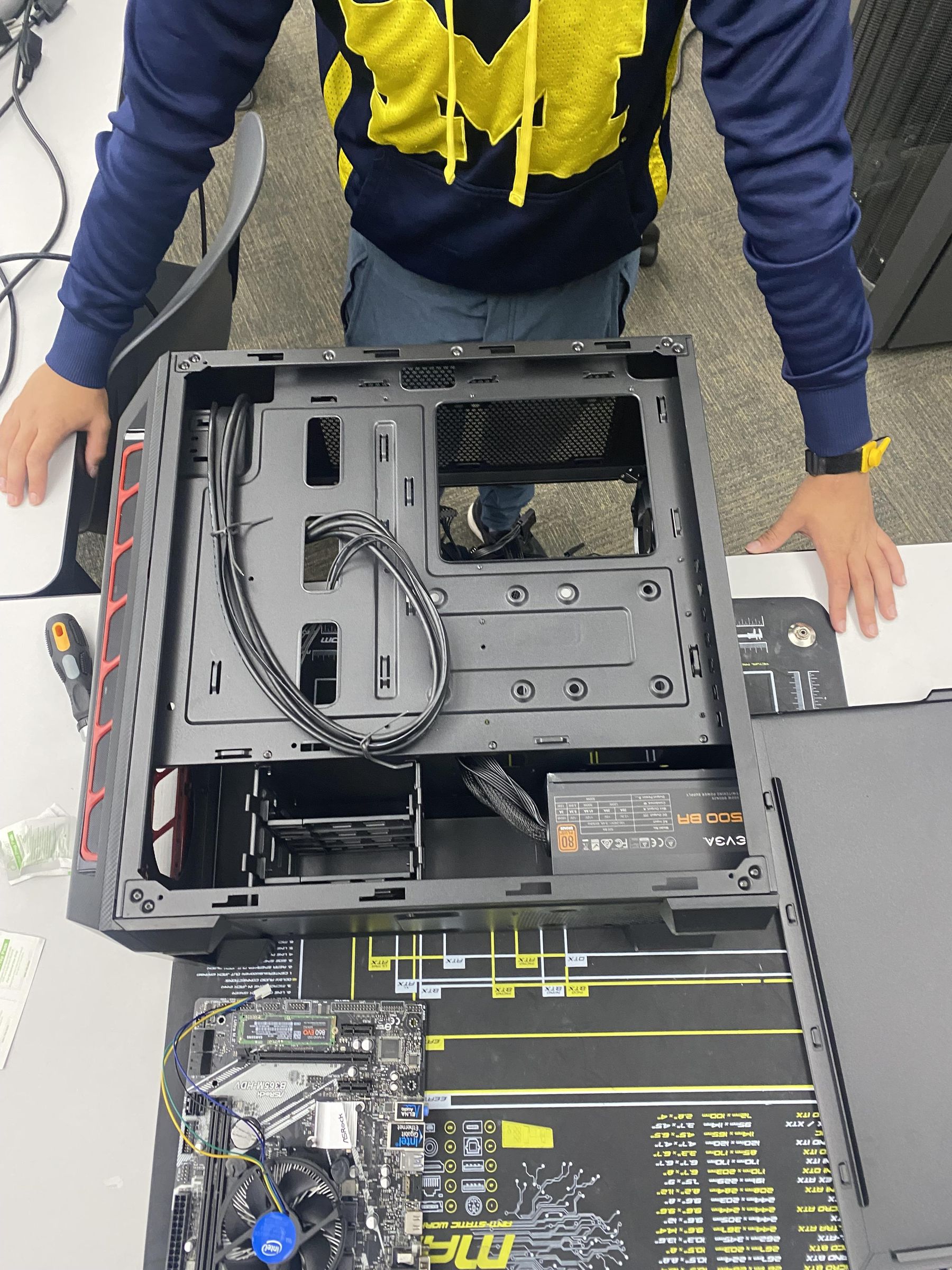 PC Build : 7 Steps - Instructables