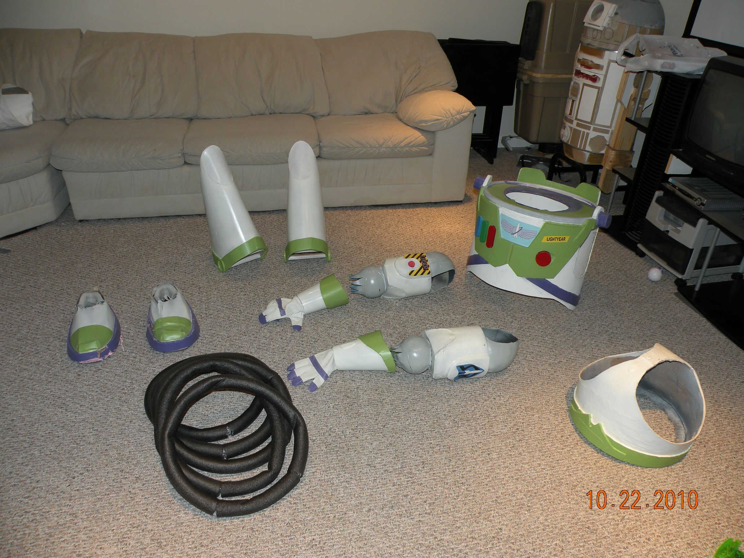Buzz Lightyear Costume : 10 Steps - Instructables