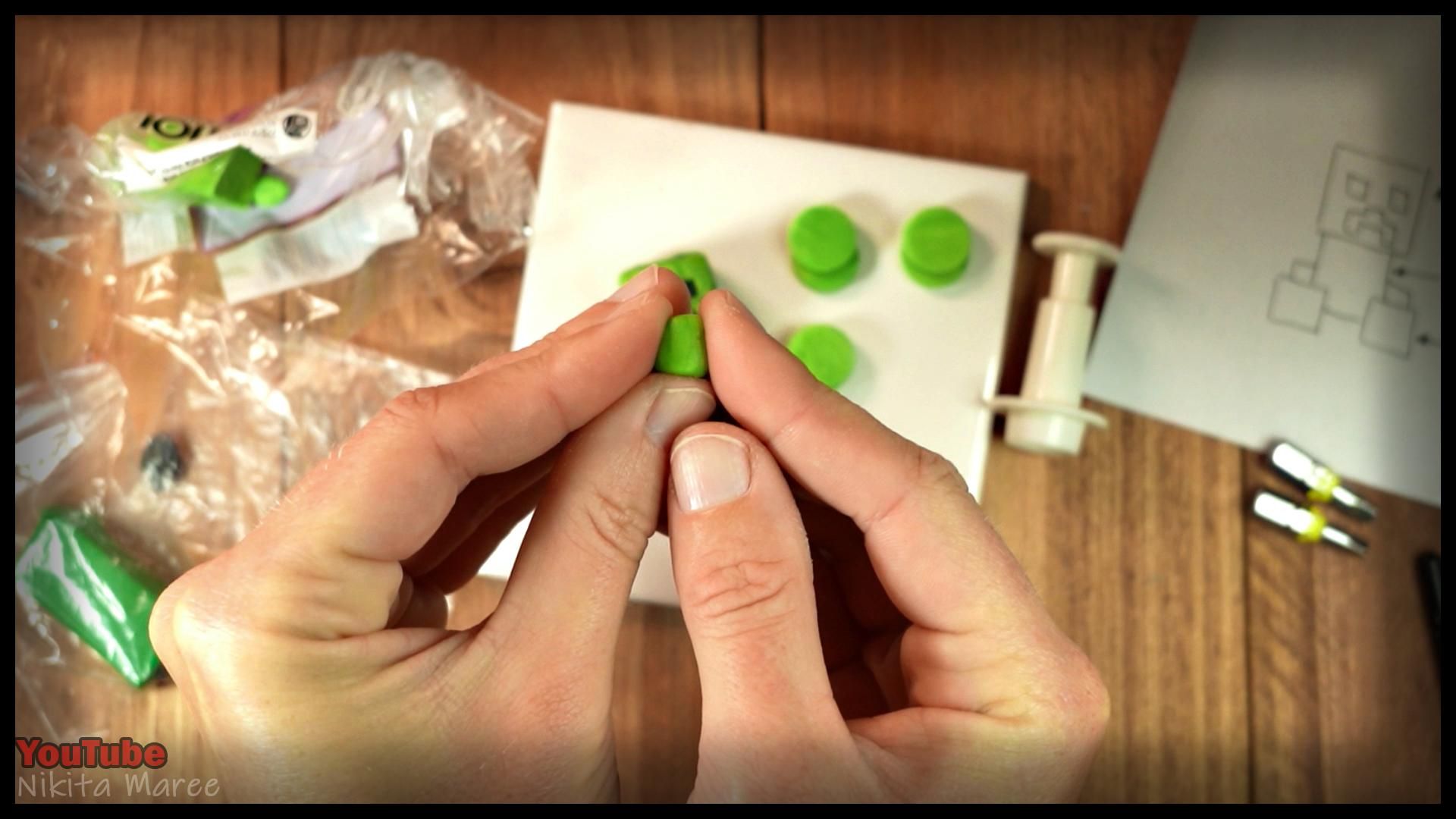 MINECRAFT Creeper Mini Figure : 24 Steps (with Pictures) - Instructables