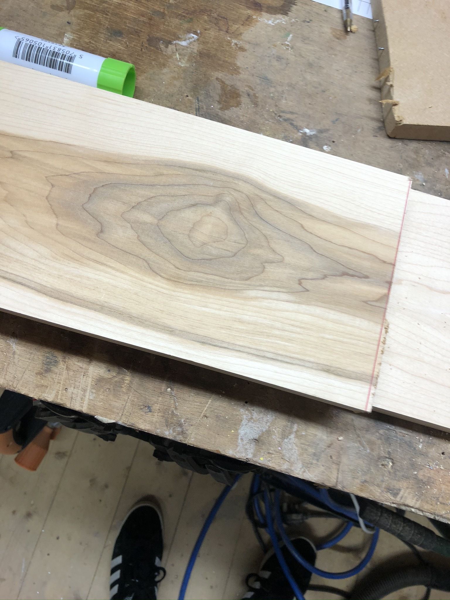 Cigar Box Guitar | Corona Edition : 7 Steps (with Pictures) - Instructables