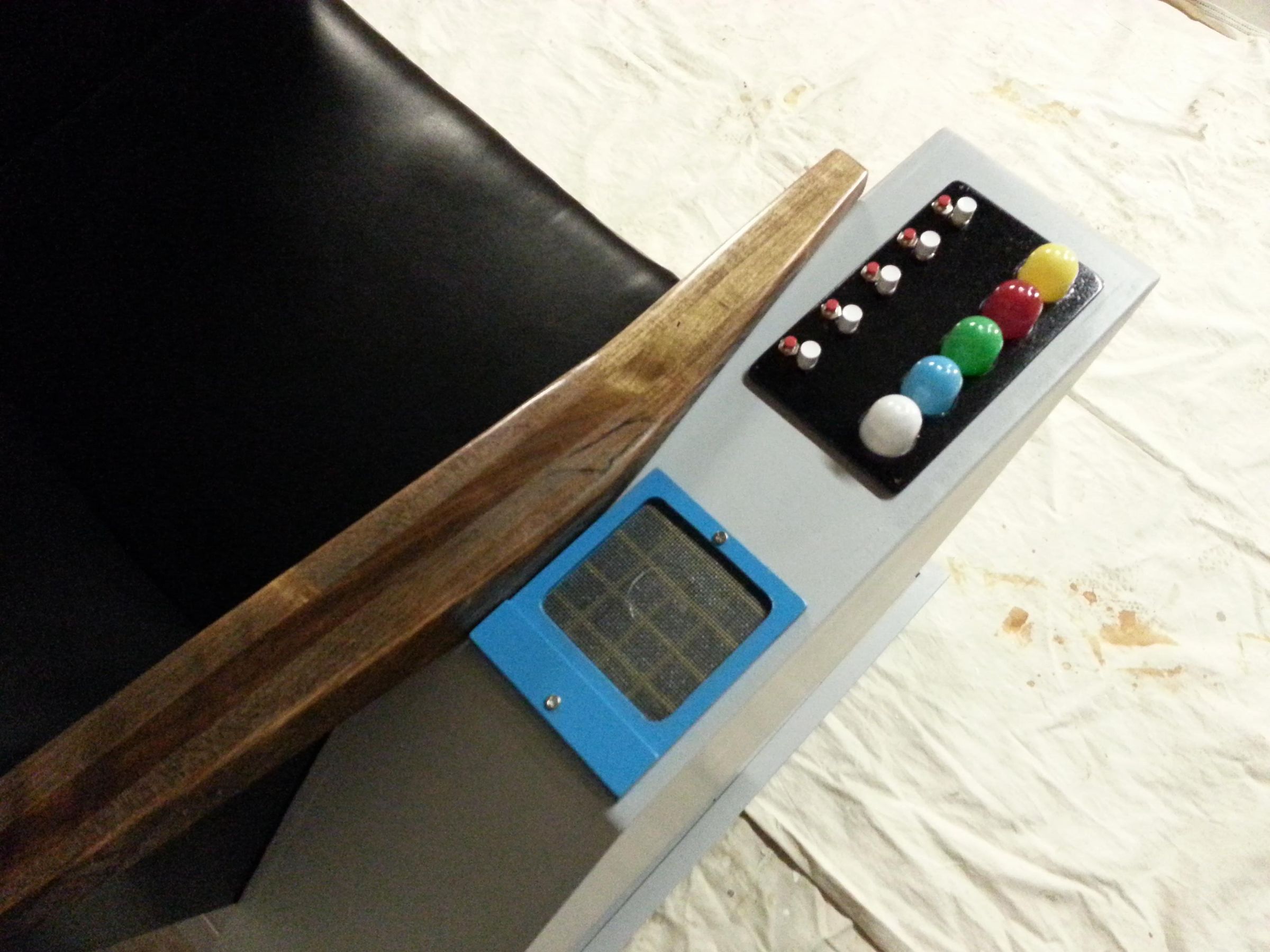 Captain Kirks Star Trek Chair With Sound : 7 Steps (with Pictures ...