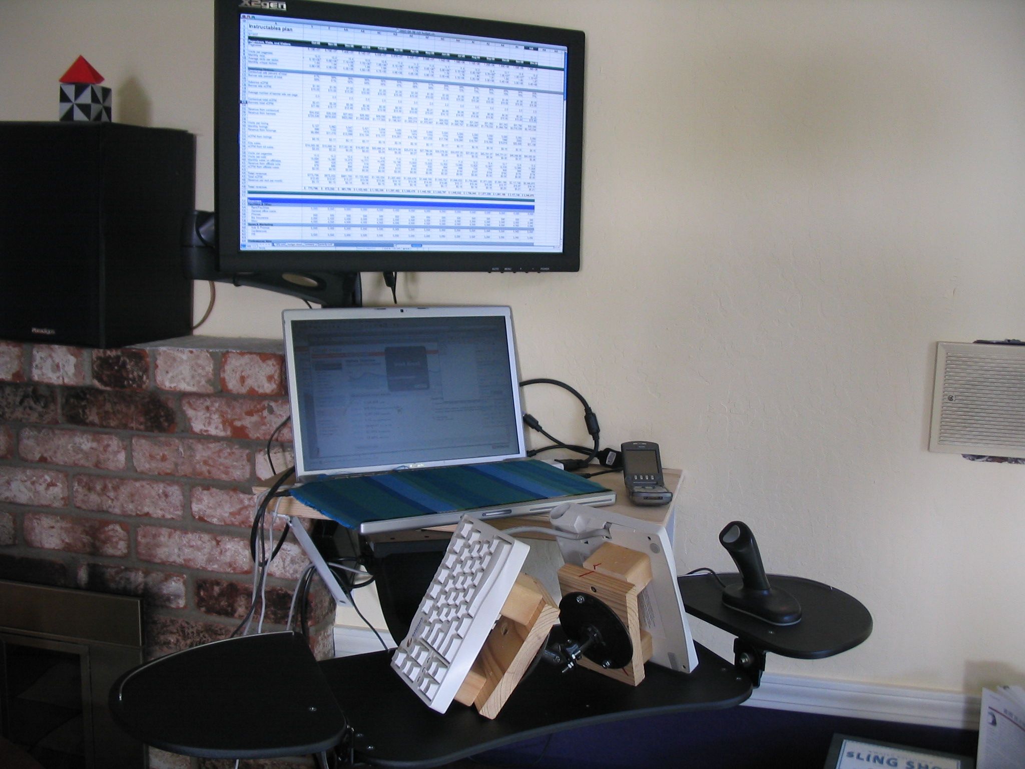 How to Make a Vertical, Ergonomic (tie-fighter) Keyboard : 7 Steps ...