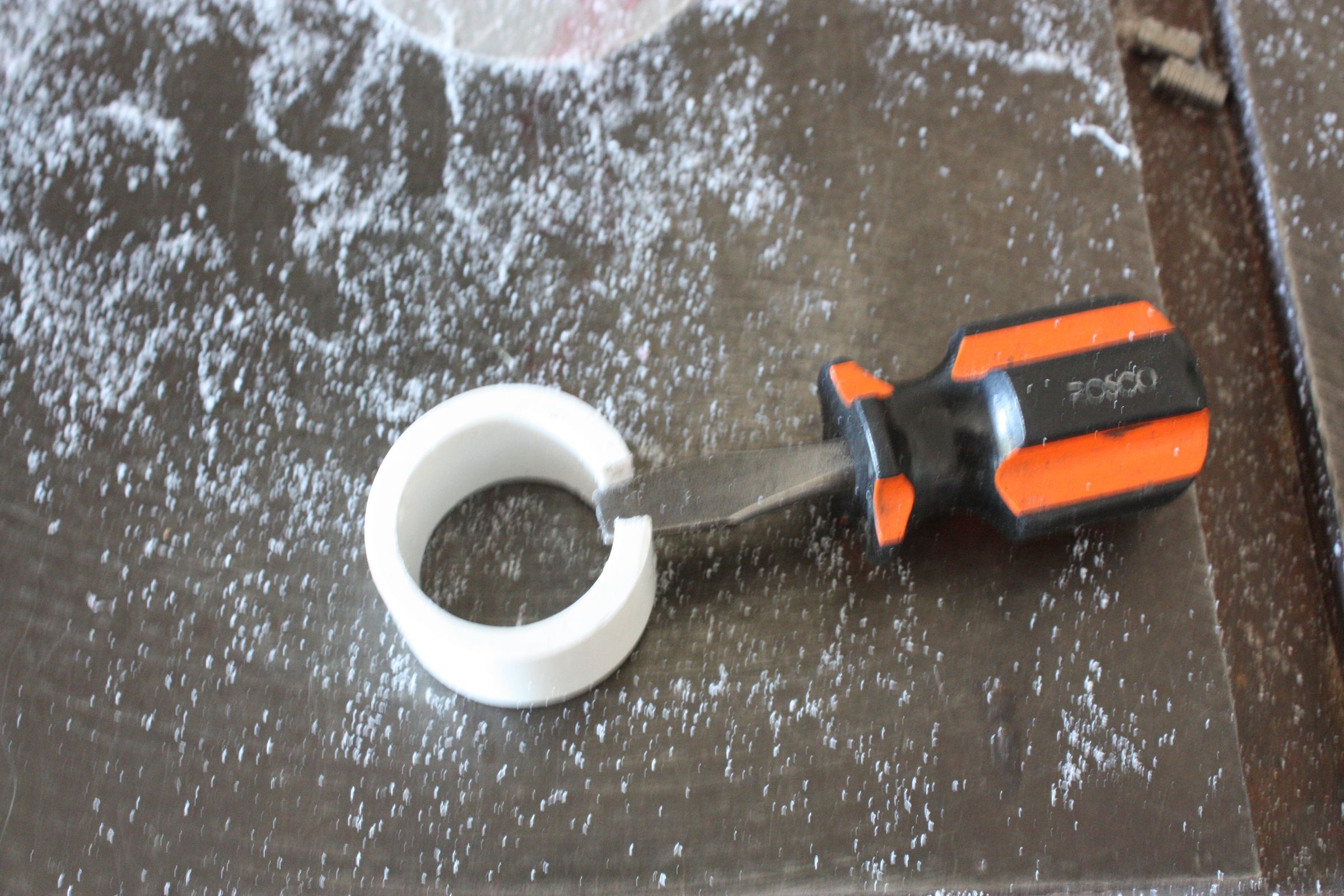 Movable PVC Joints for Halloween Props : 11 Steps (with Pictures ...