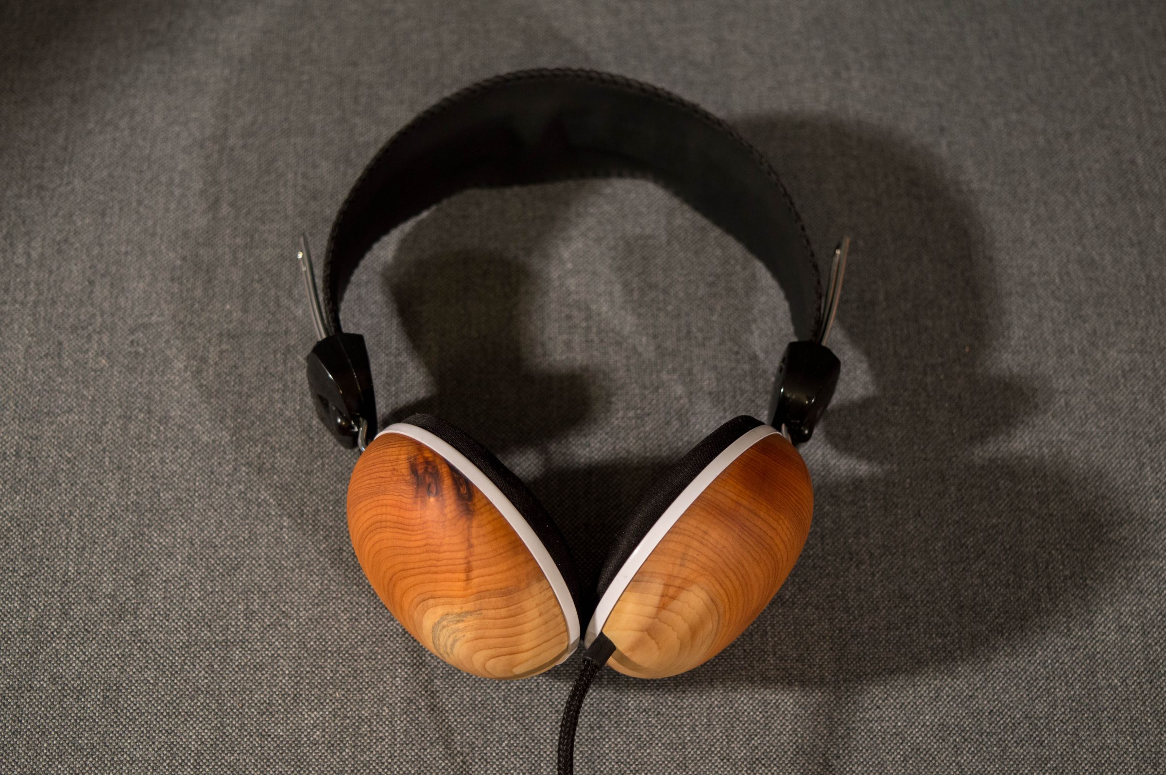 Homemade Wooden Headphones : 4 Steps (with Pictures) - Instructables