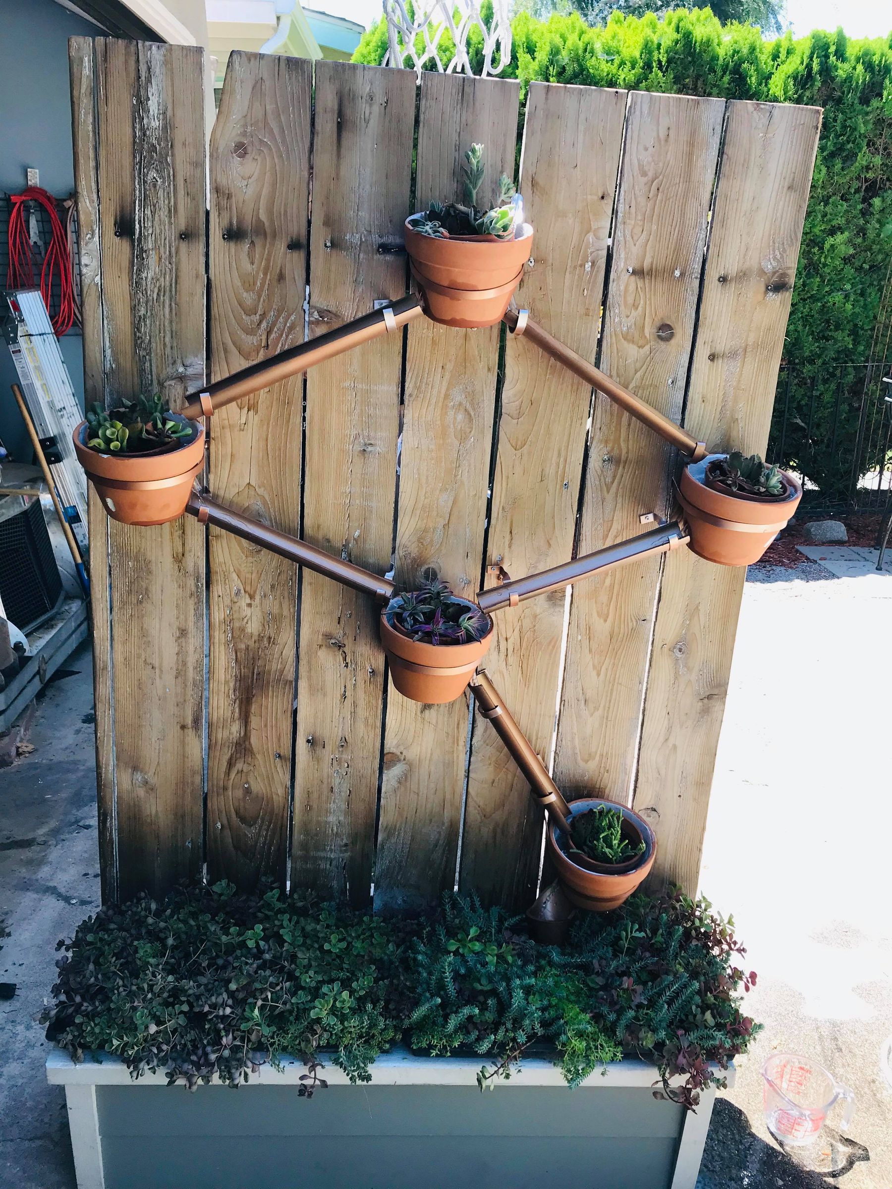 Circulating Self Watering Vertical Planter : 8 Steps (with Pictures ...