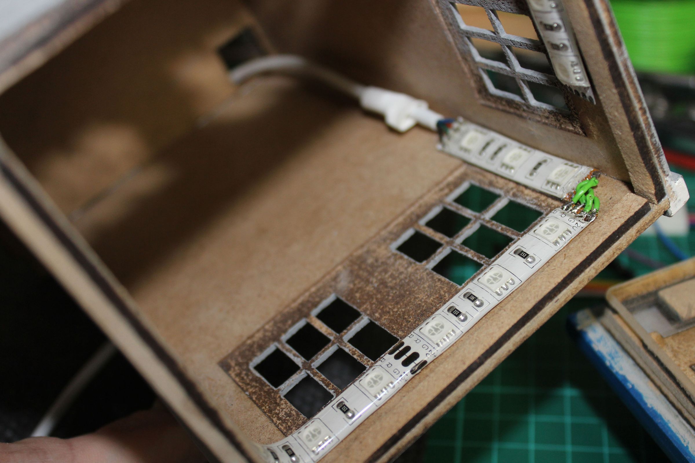 Tardis Puzzle Box Night Light : 6 Steps (with Pictures) - Instructables