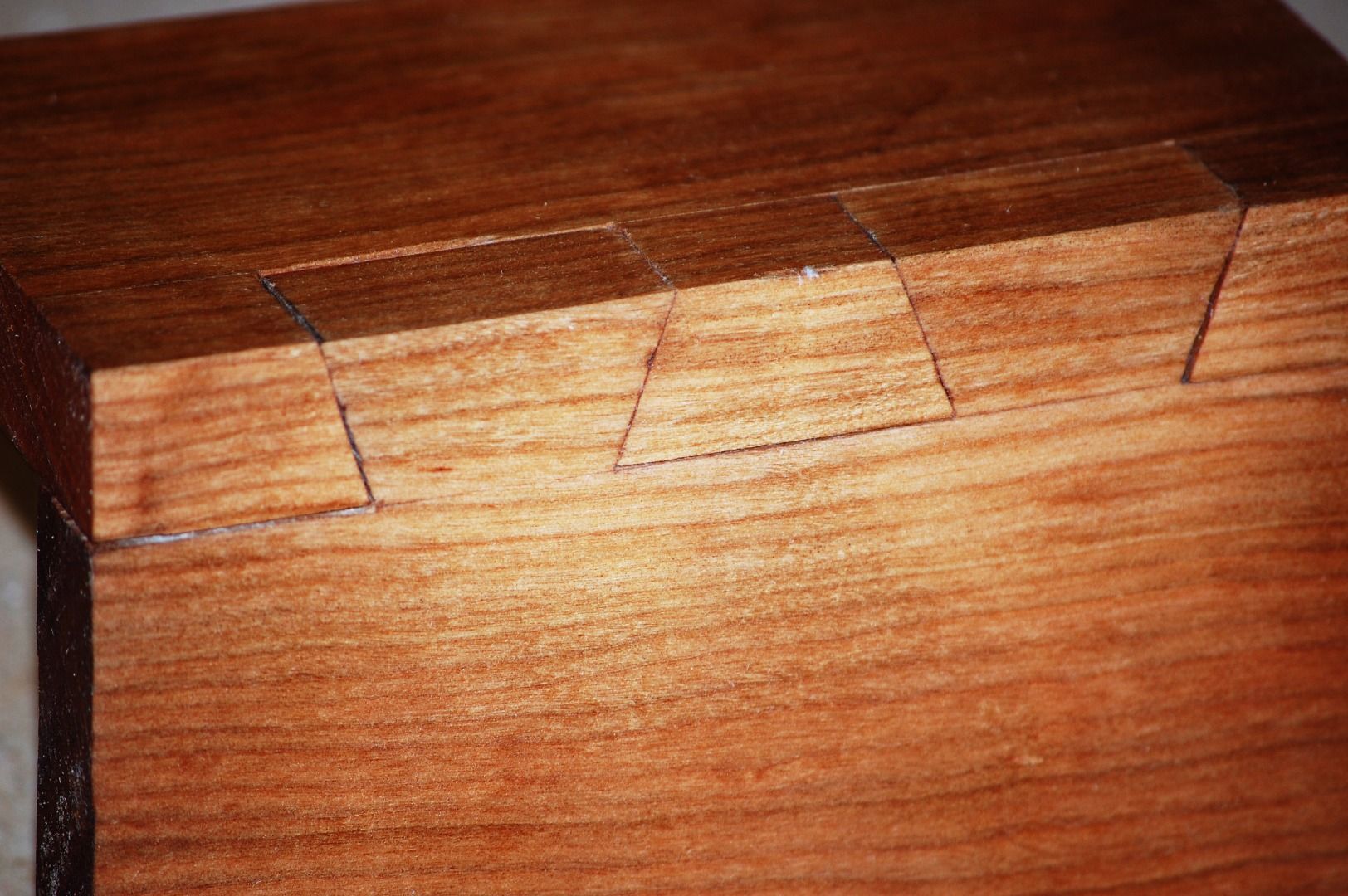 Hand Cut Dovetails for Dummies : 10 Steps (with Pictures) - Instructables