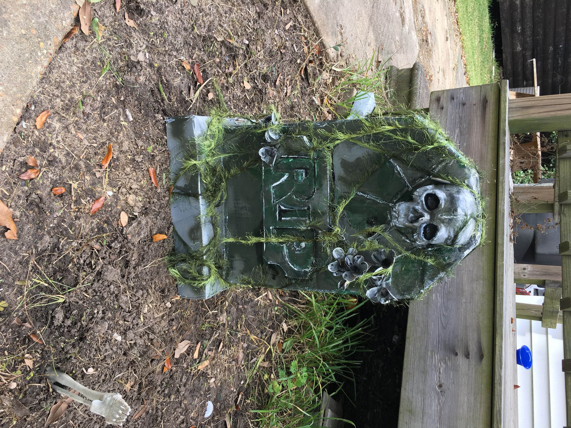 Cardboard Gravestone : 6 Steps (with Pictures) - Instructables