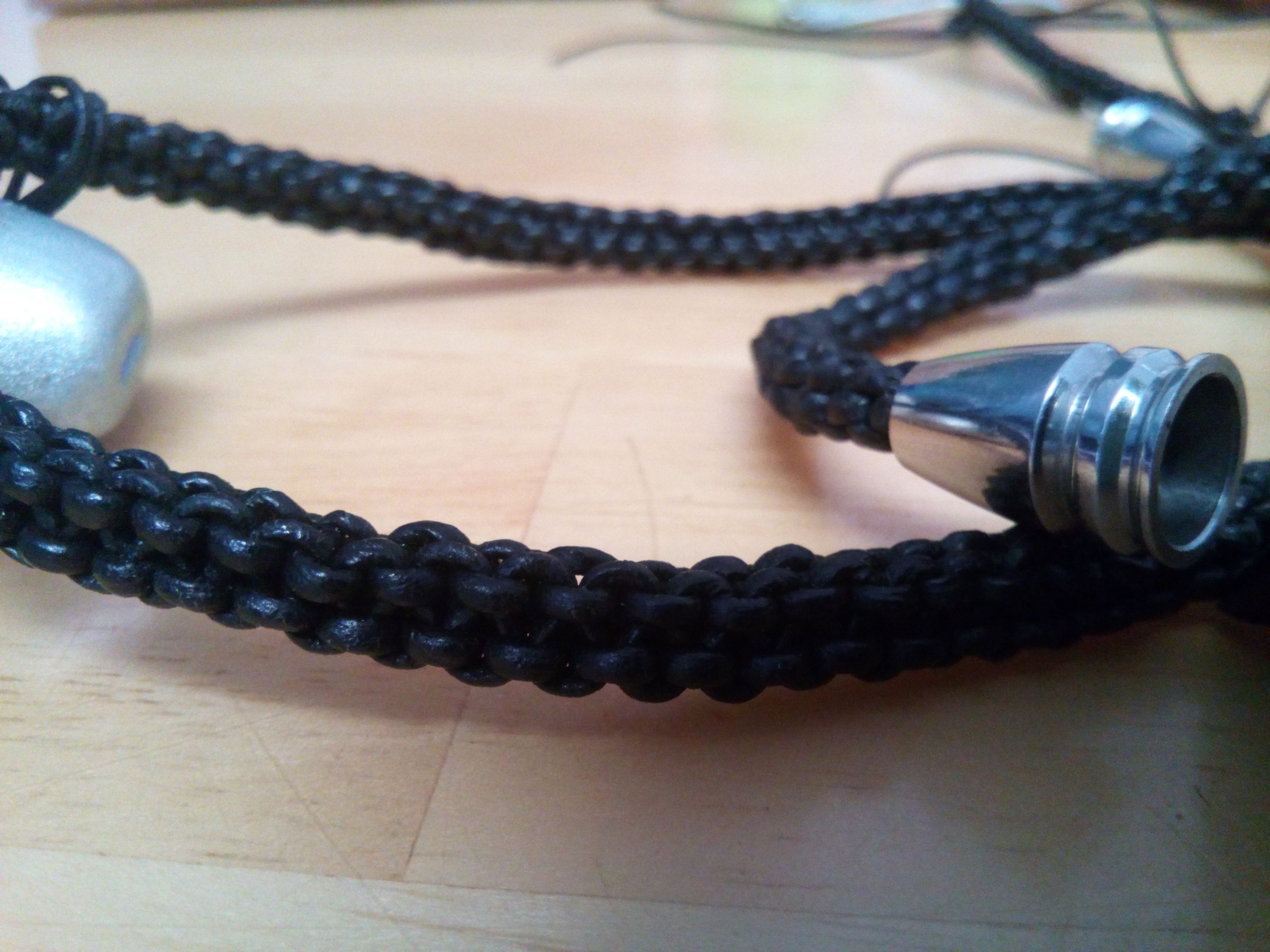Woven Leather Necklace Cord : 13 Steps (with Pictures) - Instructables