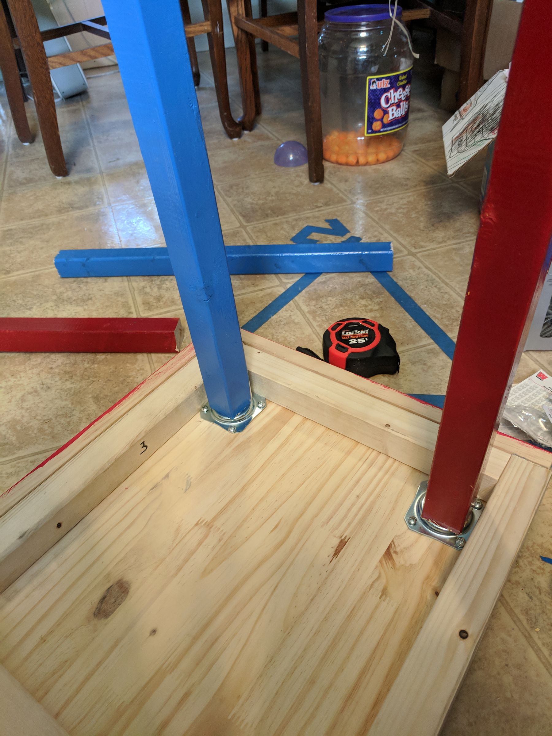 Corner Lego Table : 10 Steps (with Pictures) - Instructables