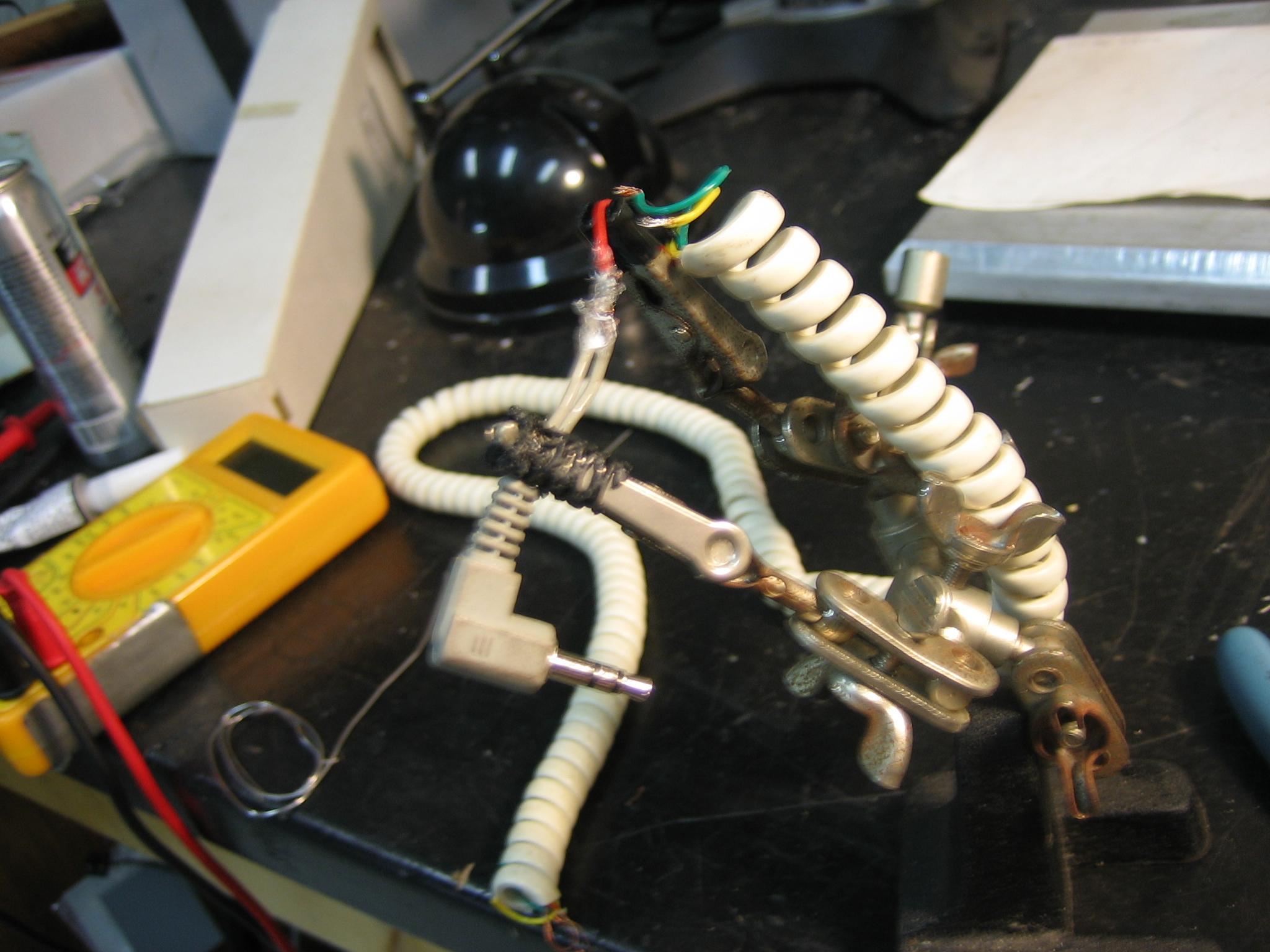 Secret Agent Earphones : 3 Steps - Instructables