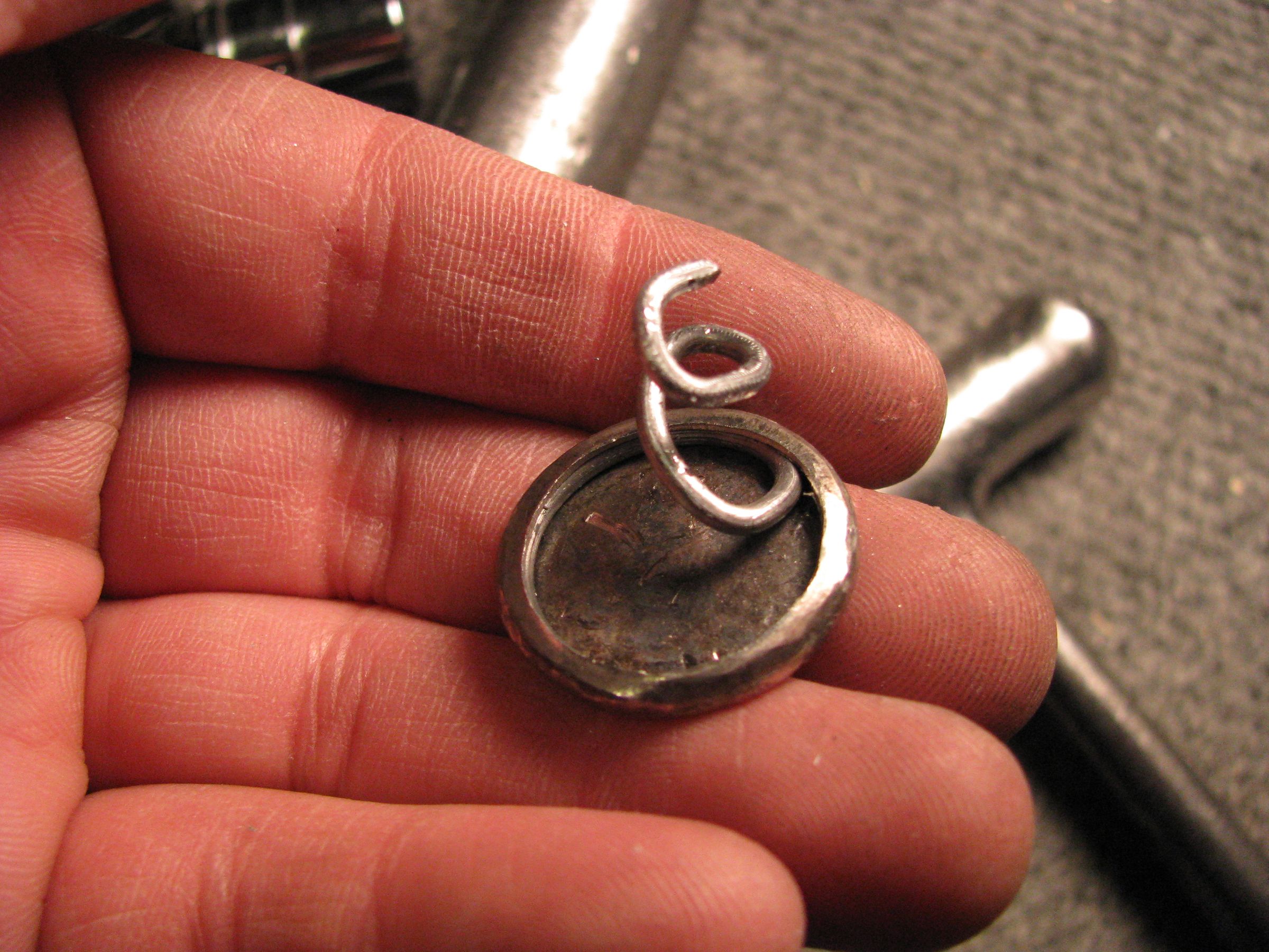 How to Make a Vintage Locket : 11 Steps (with Pictures) - Instructables